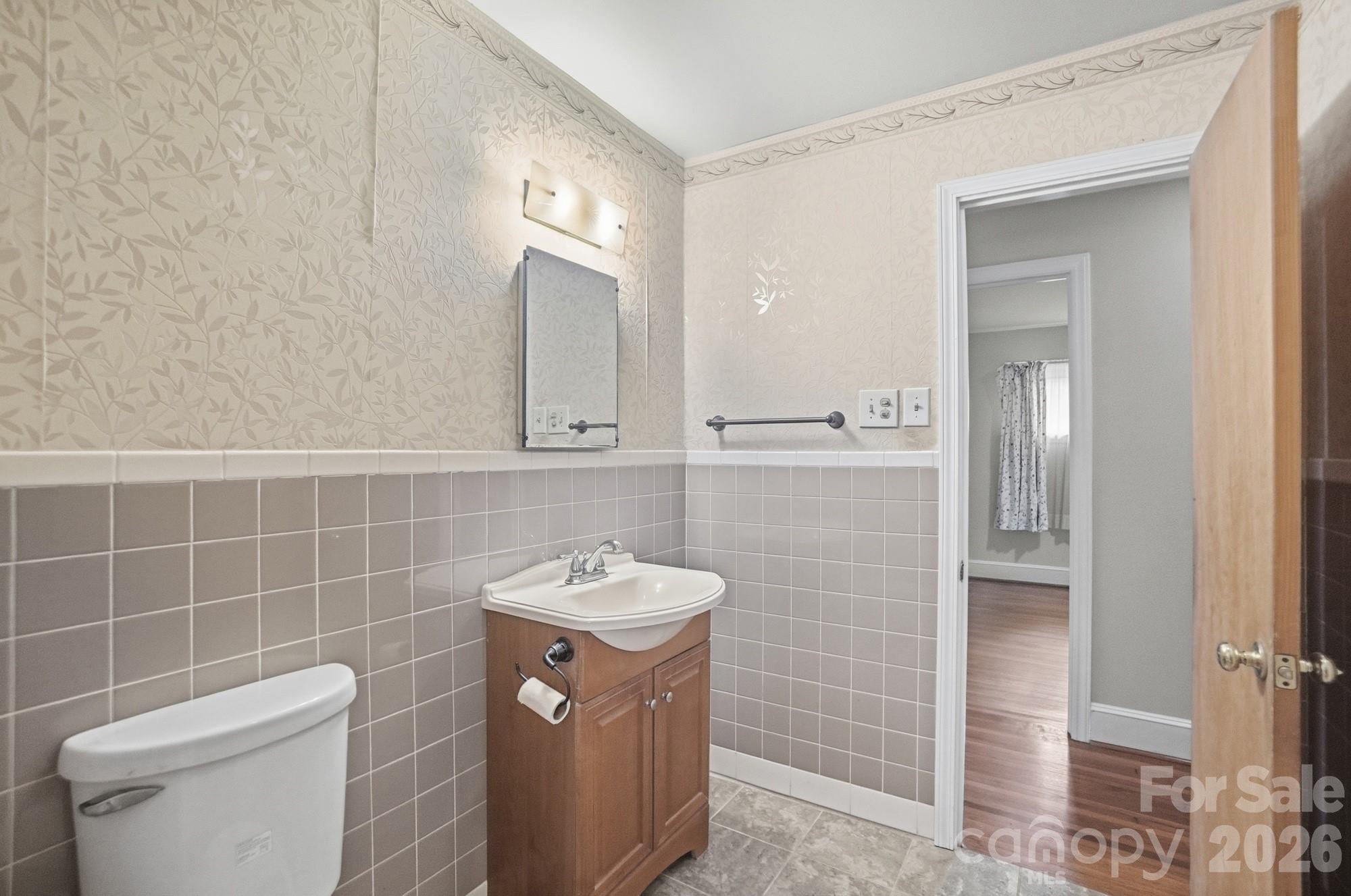 6239 Netherwood Drive, Charlotte, NC - photo 32 of 45