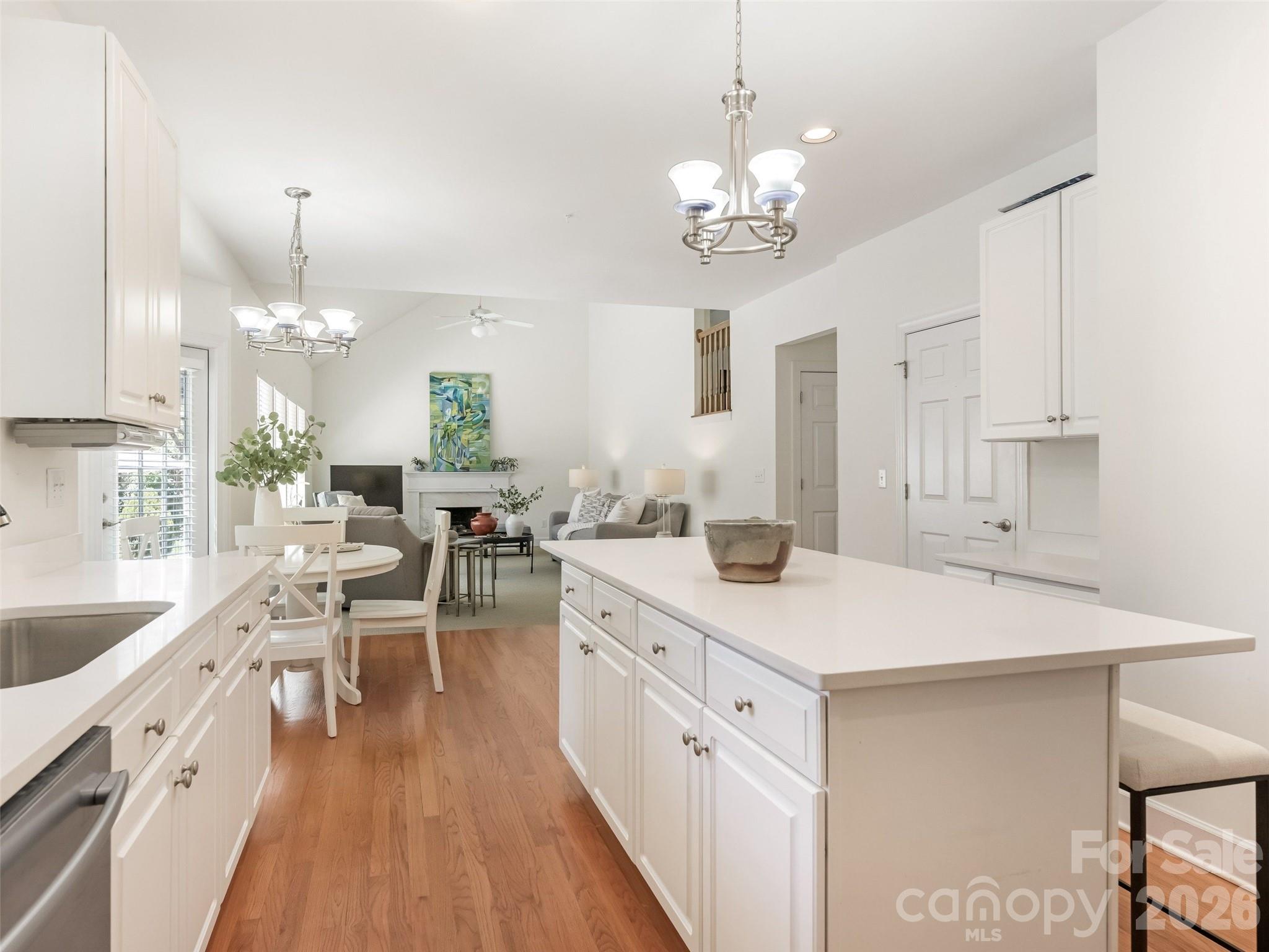 Photo 12 of 6534 Summertree Lane, Charlotte, NC