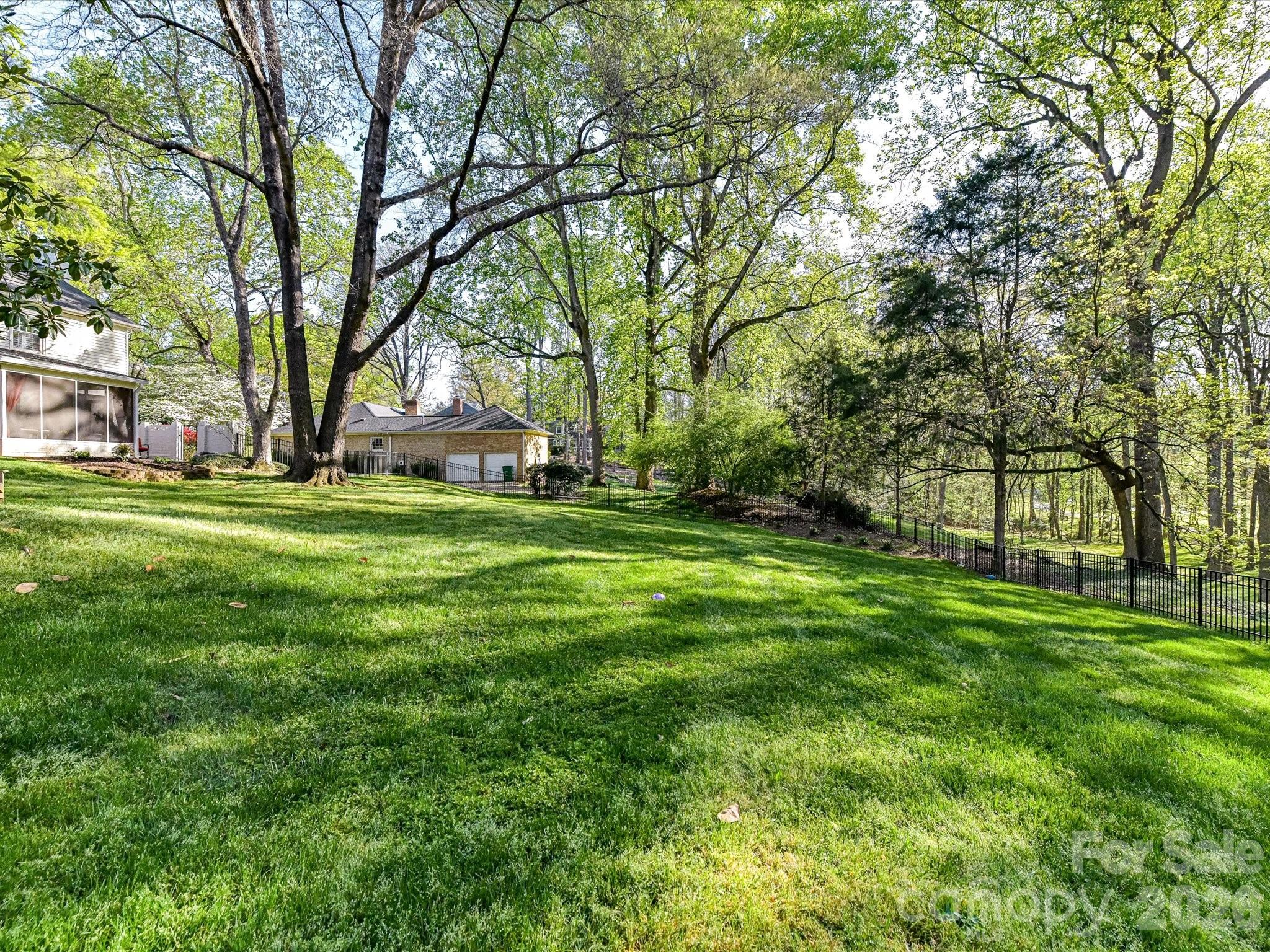 Photo 38 of 3719 Huckleberry Road, Charlotte, NC