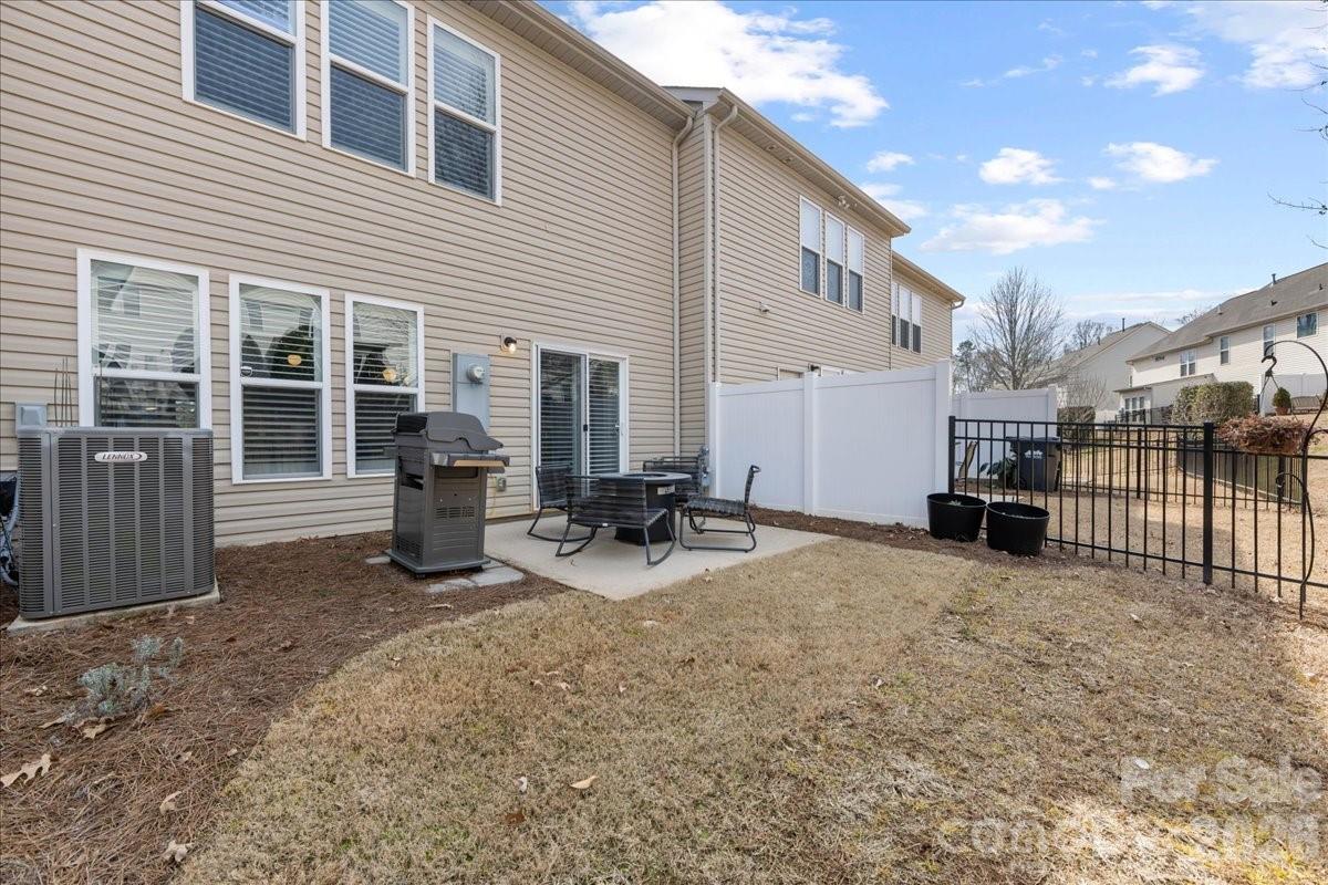 2434 Royal York Avenue, Charlotte, NC - photo 33 of 37