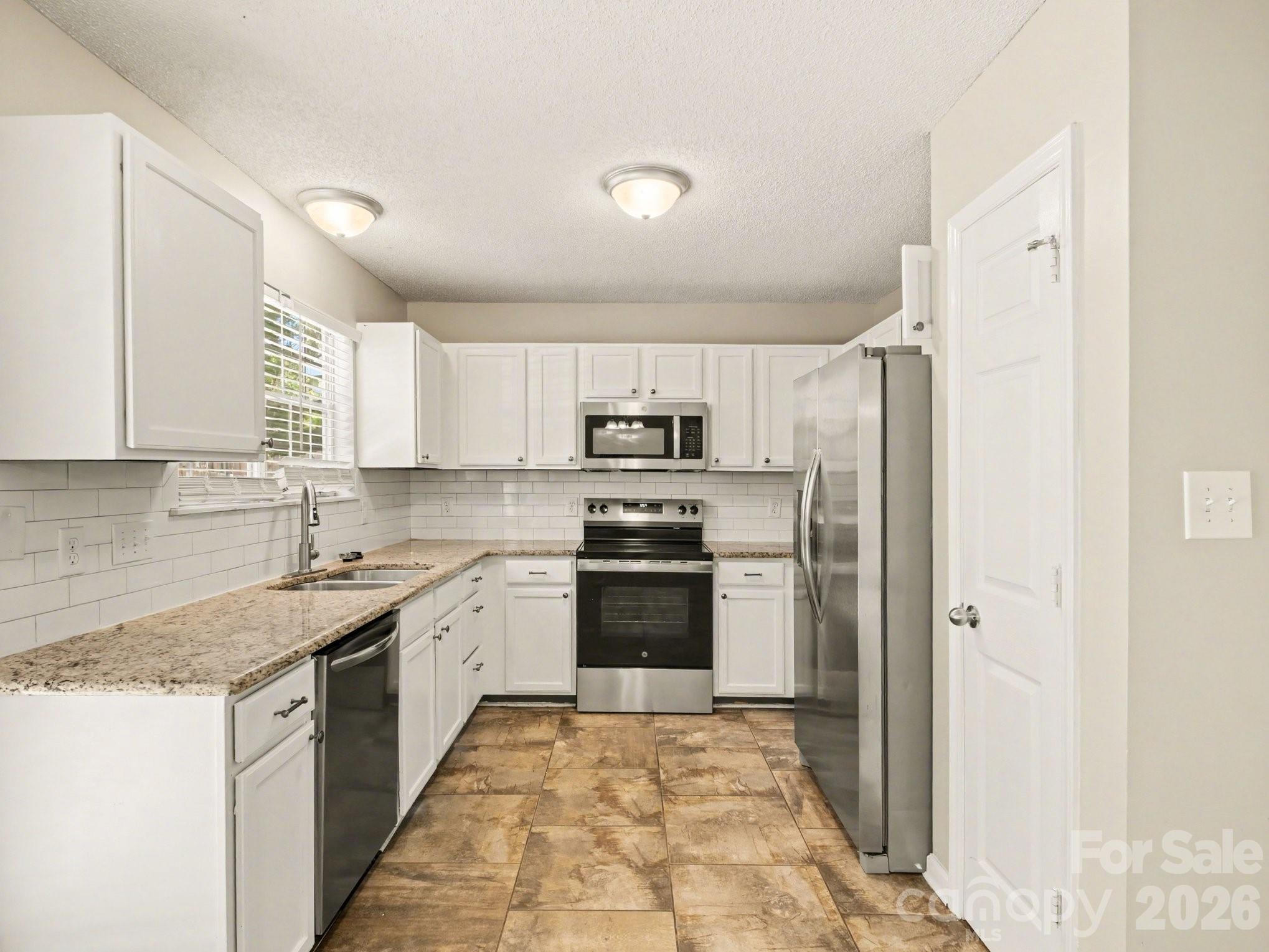 Photo 15 of 9214 Rotherham Lane, Charlotte, NC