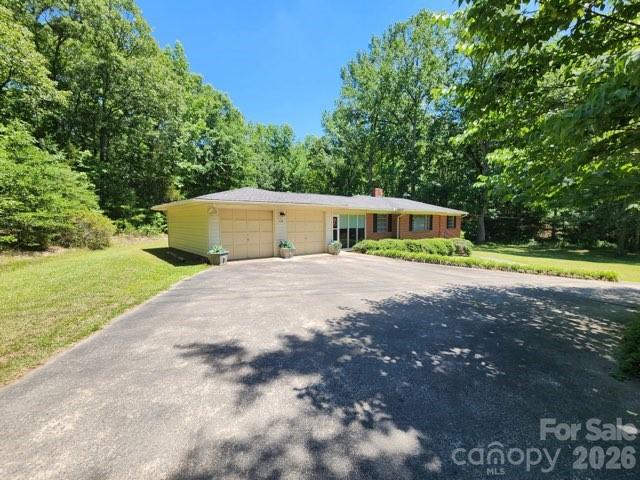 Photo 2 of 2333 Lynwood Drive, Lancaster, SC