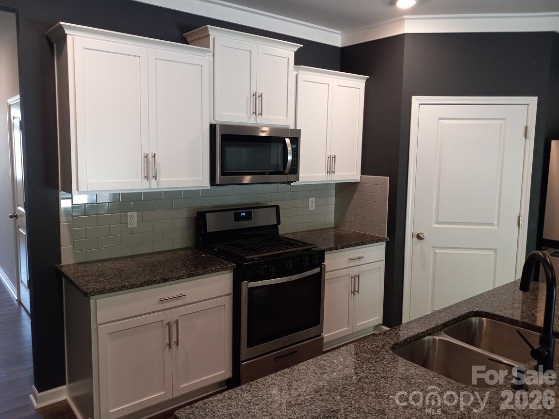 Photo 5 of 5108 Briscoe Drive, Charlotte, NC