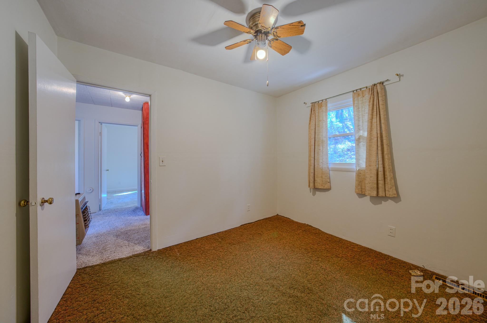 550 Saluda Street, Hendersonville, NC - photo 19 of 30