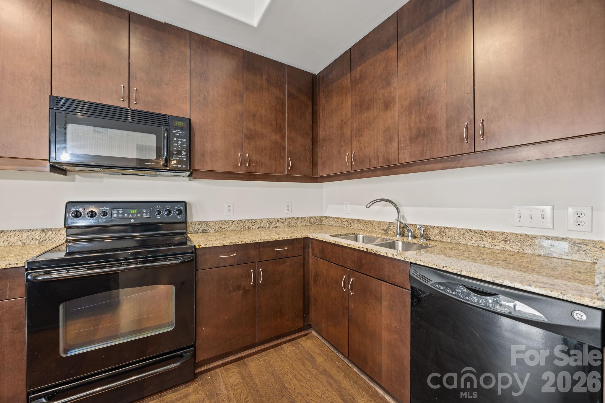 Photo 5 of 4620 Piedmont Row Drive609, Charlotte, NC