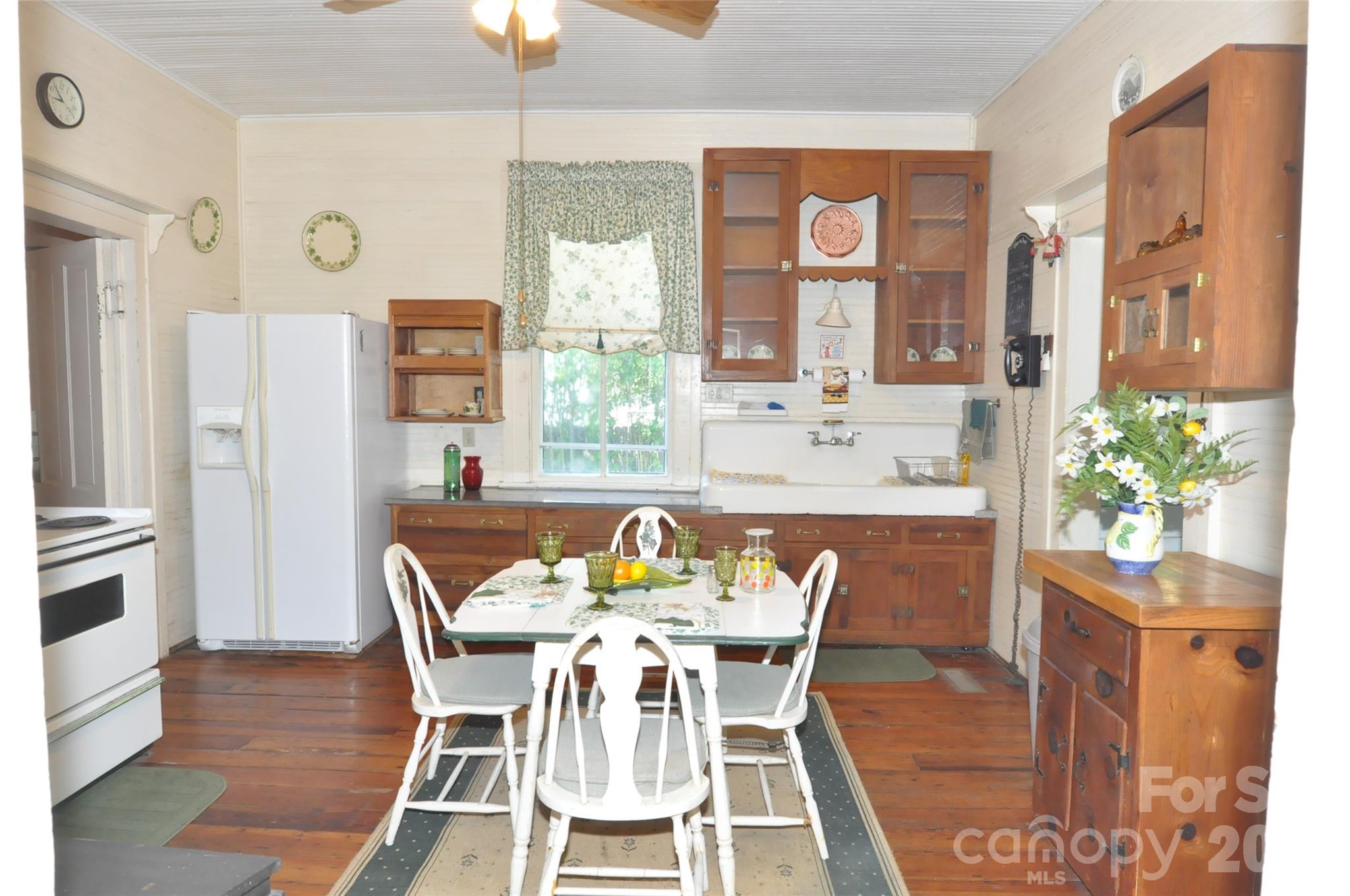 121 Hemphill Avenue, Chester, SC - photo 3 of 32