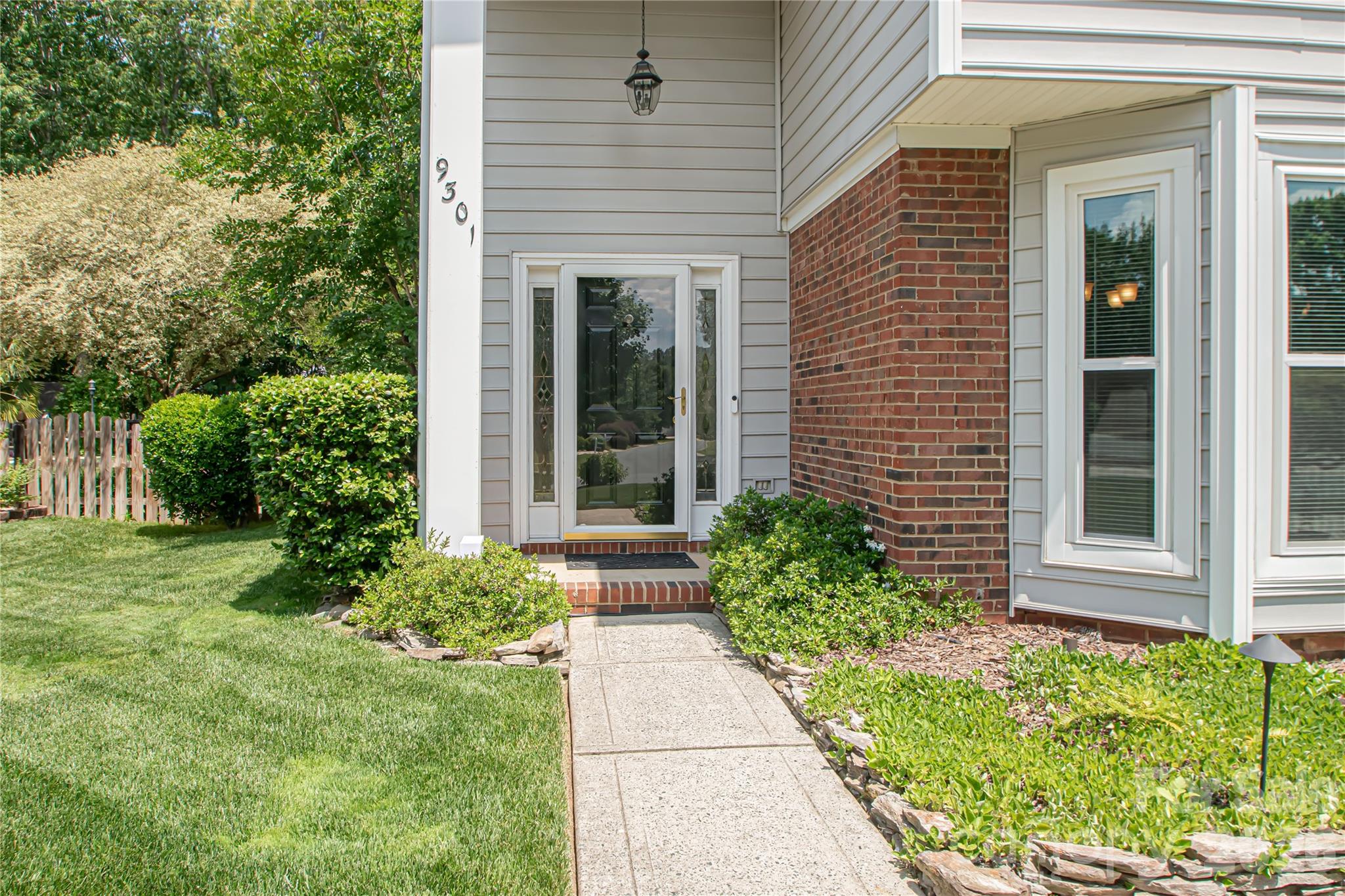 9301 Hanworth Trace Drive, Charlotte, NC - photo 10 of 42