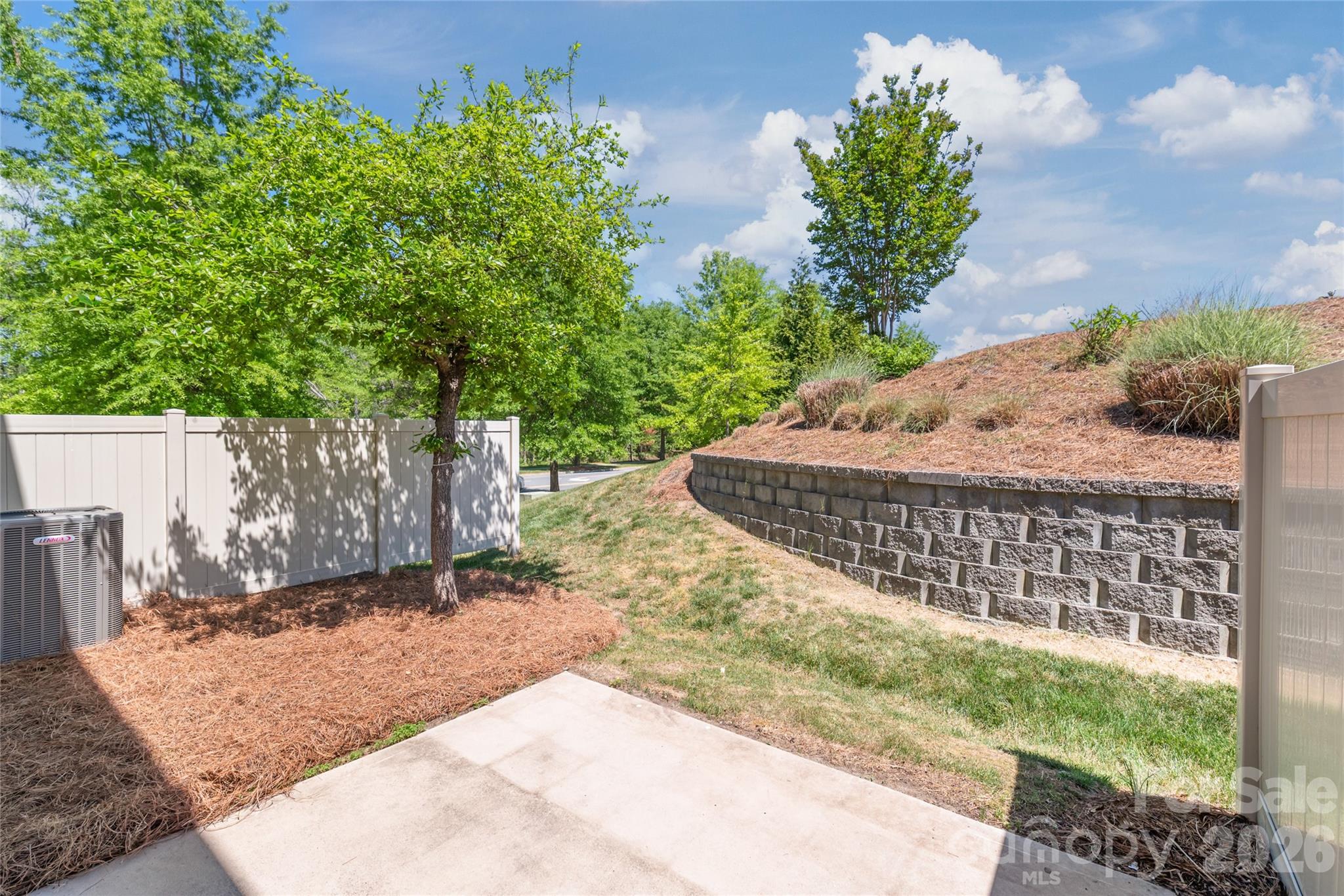 5662 Stonewells Drive, Charlotte, NC - photo 33 of 37