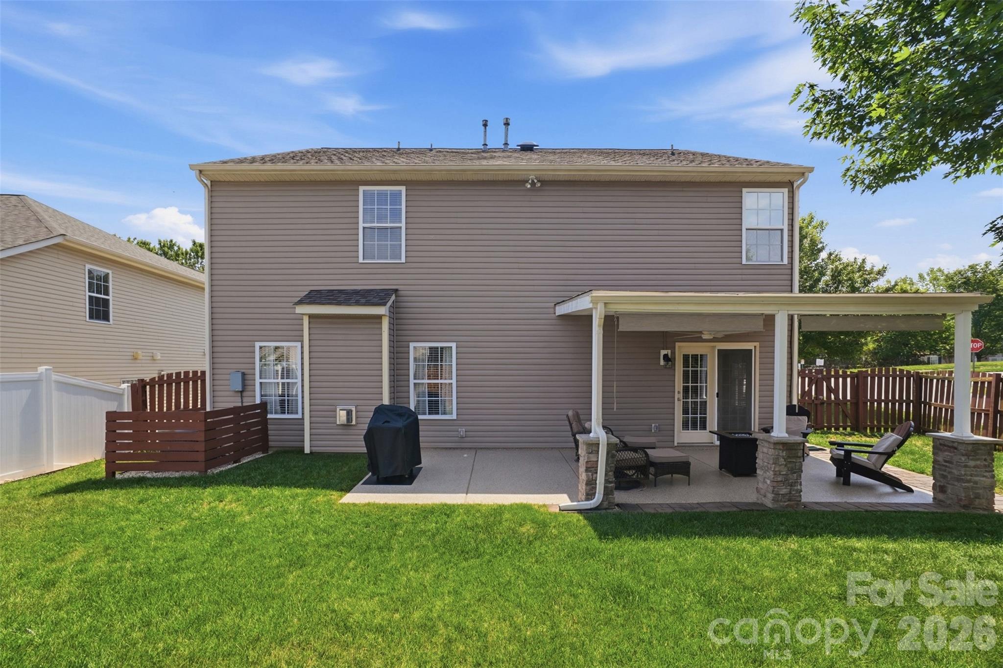 1464 Moss Creek Drive, Harrisburg, NC - photo 33 of 48