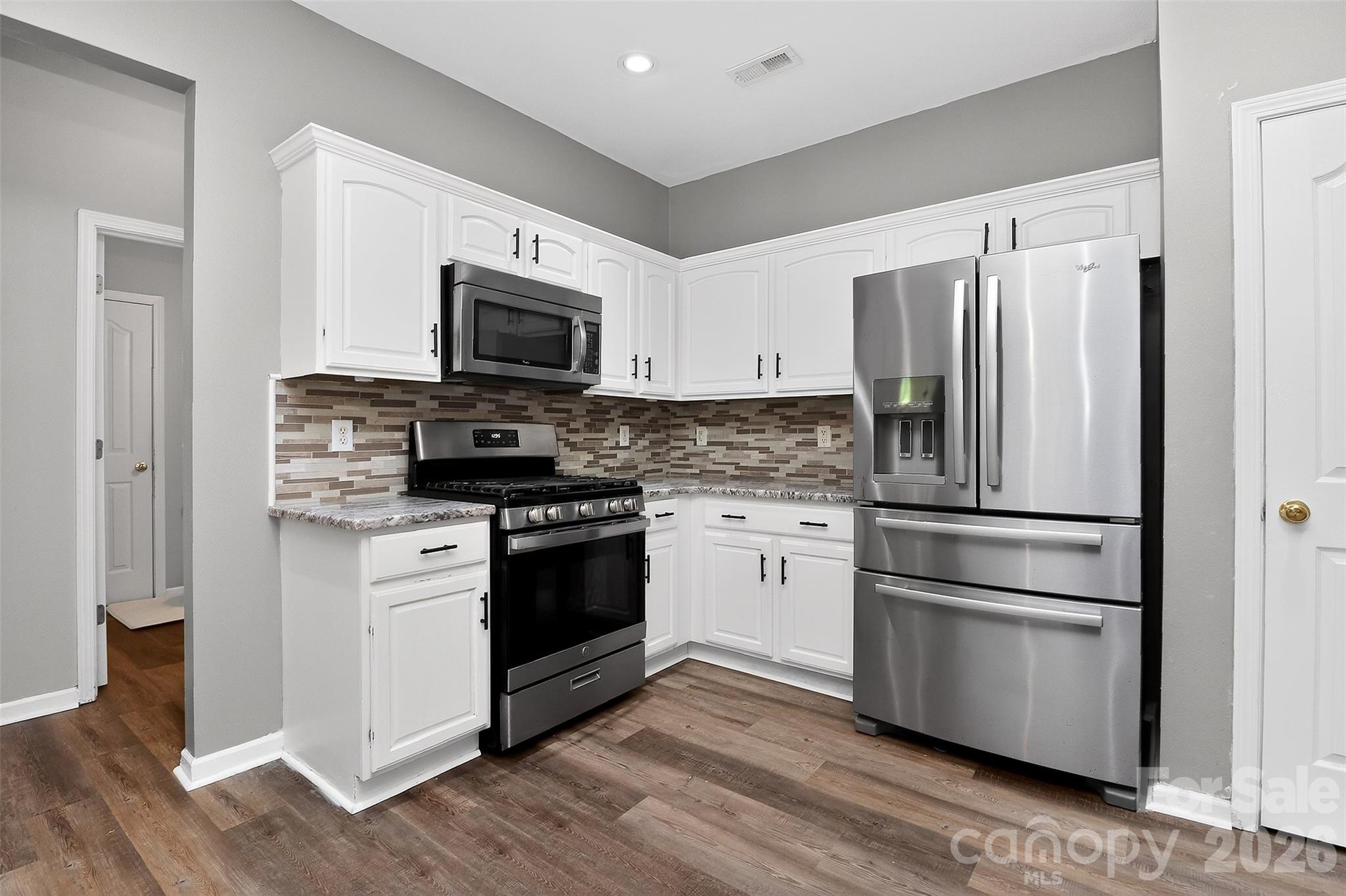 Photo 9 of 17126 Cambridge Woods Court, Charlotte, NC