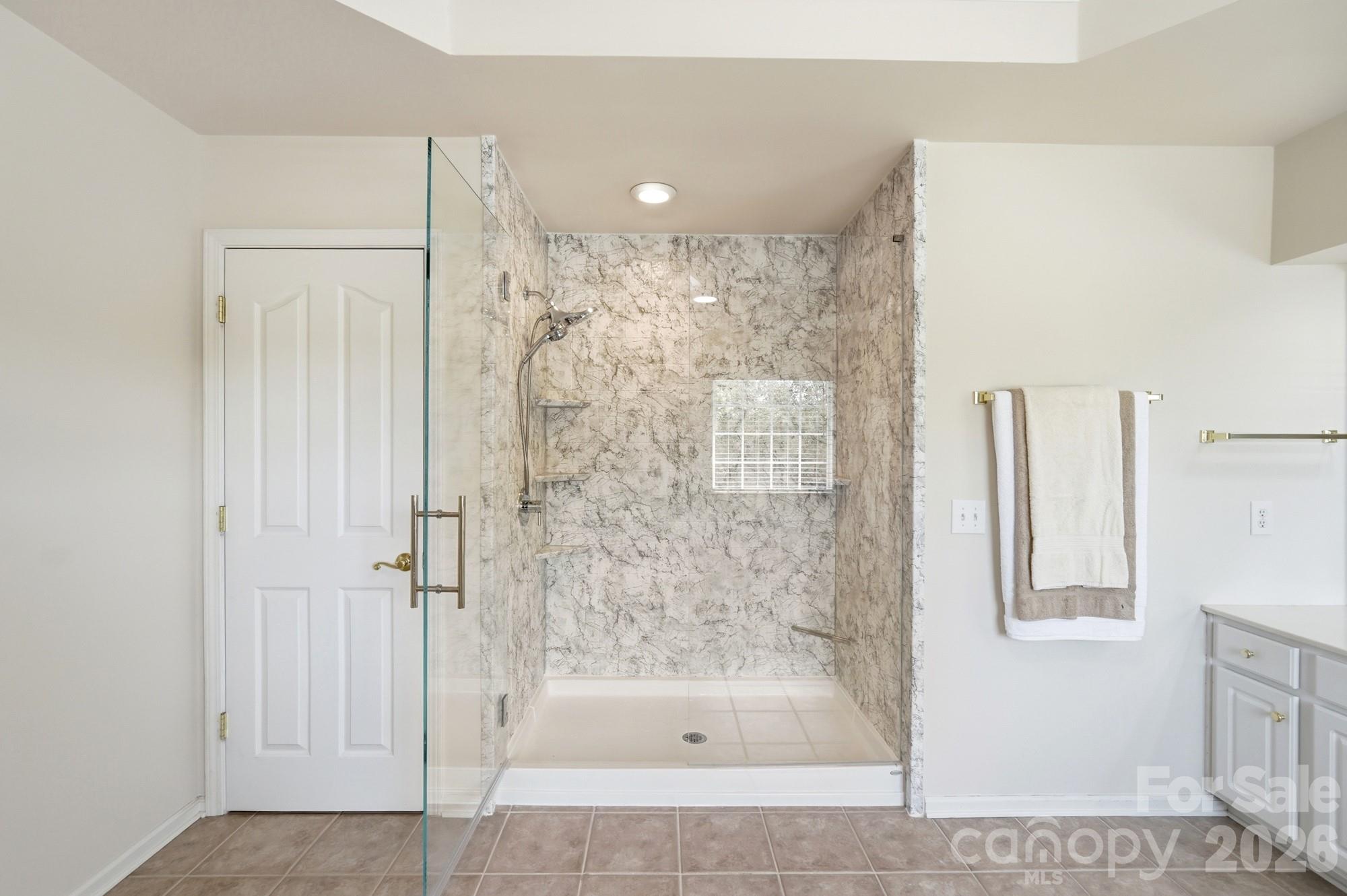 Photo 26 of 4814 King Arthur Drive, Charlotte, NC