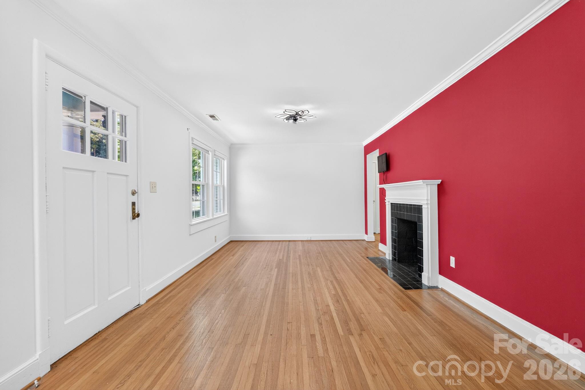 Home for sale at 2113 Scott Avenue, Charlotte, NC — photo 11 of 37