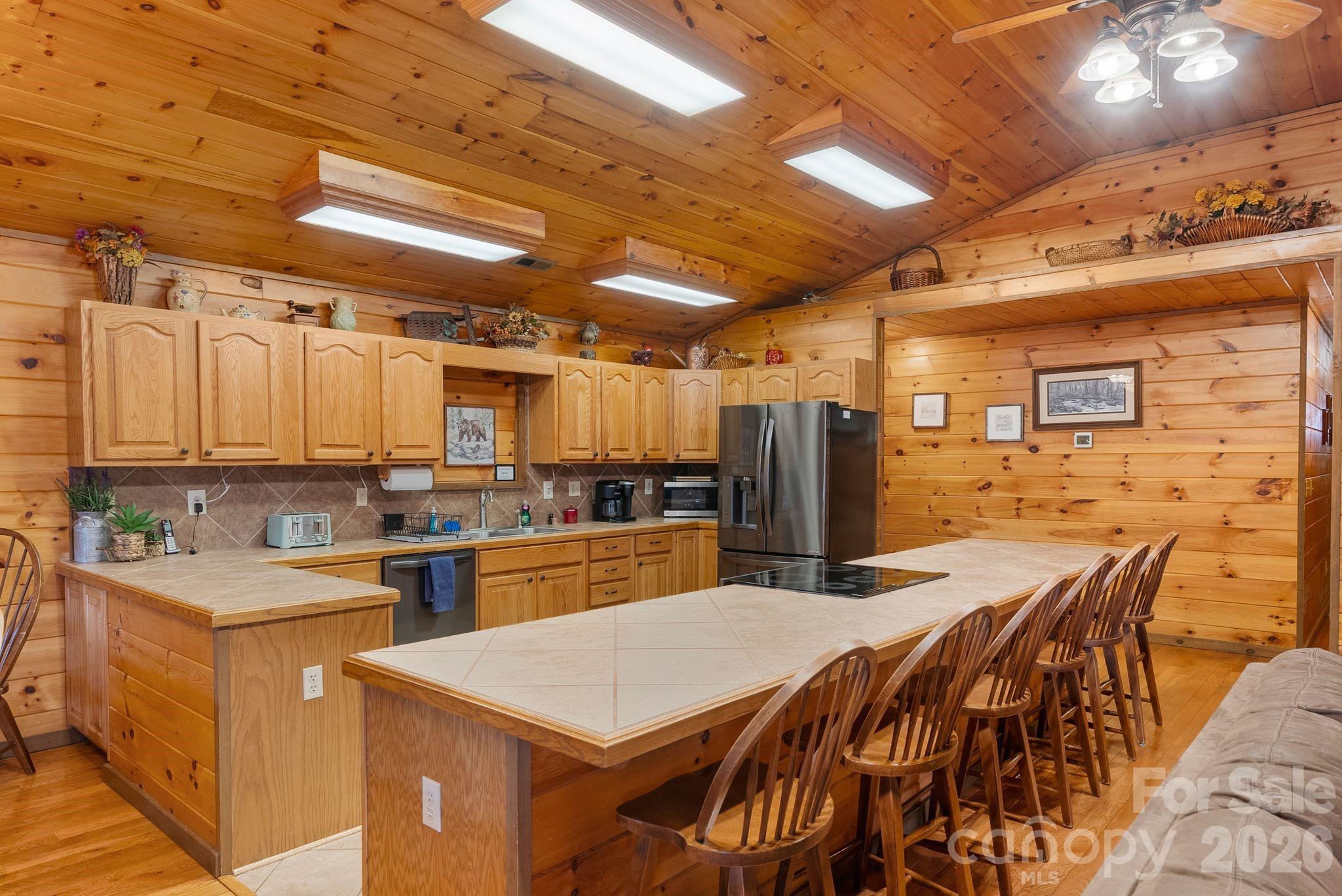 264 Moonbeam Lane, Clyde, NC - photo 8 of 47