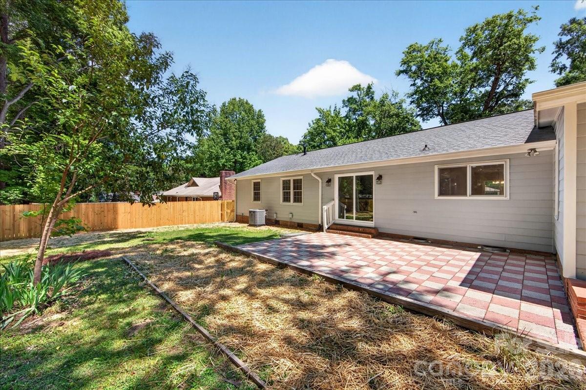 6018 Donegal Drive, Charlotte, NC - photo 43 of 49