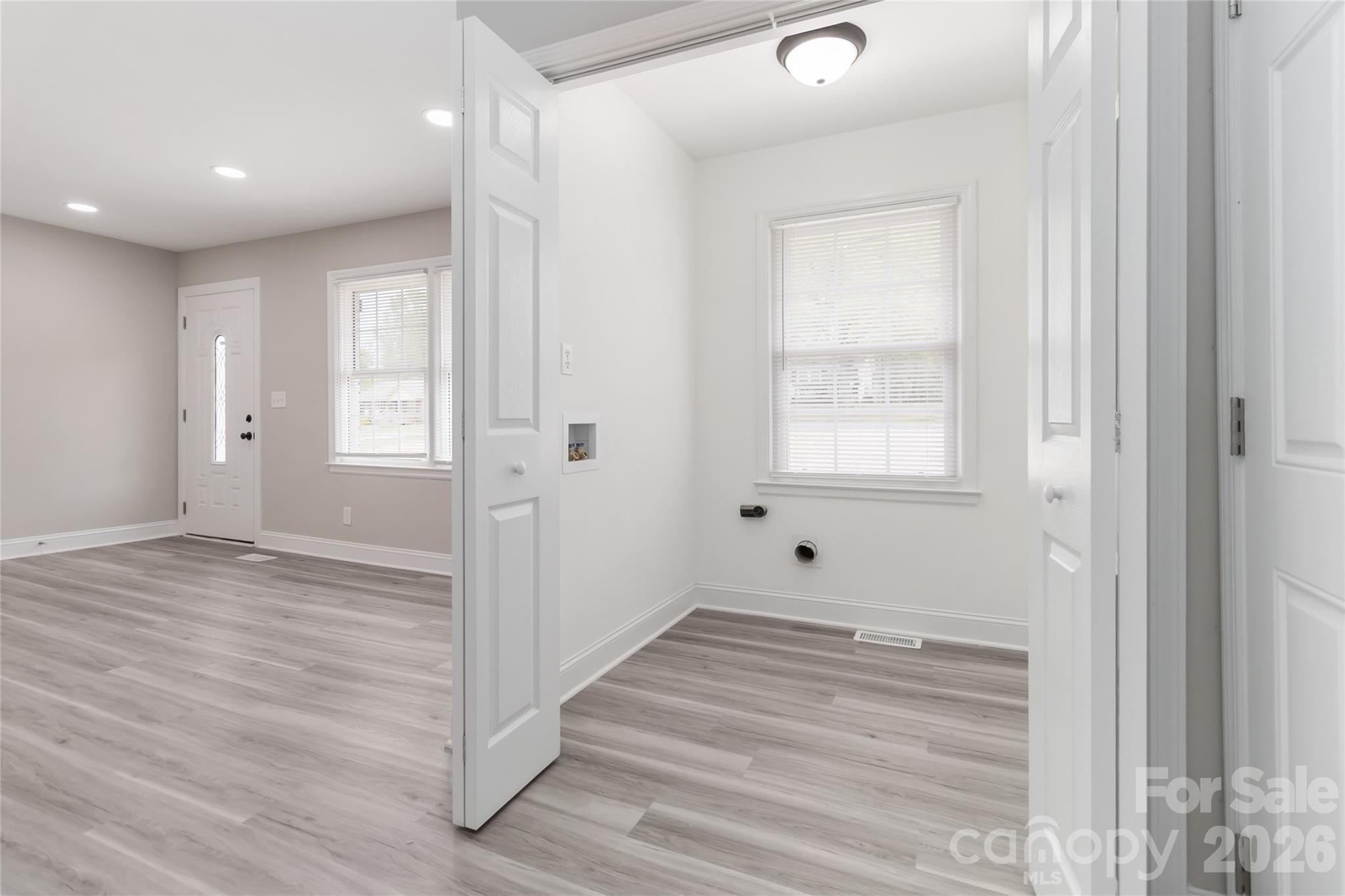 Photo 10 of 6726 Barrington Drive, Charlotte, NC