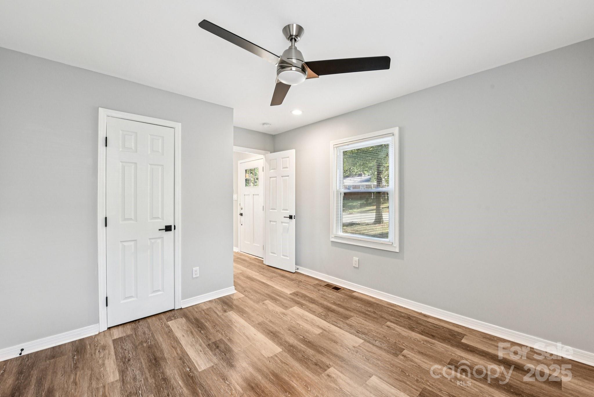 Photo 14 of 3209 Eastwood Drive, Charlotte, NC