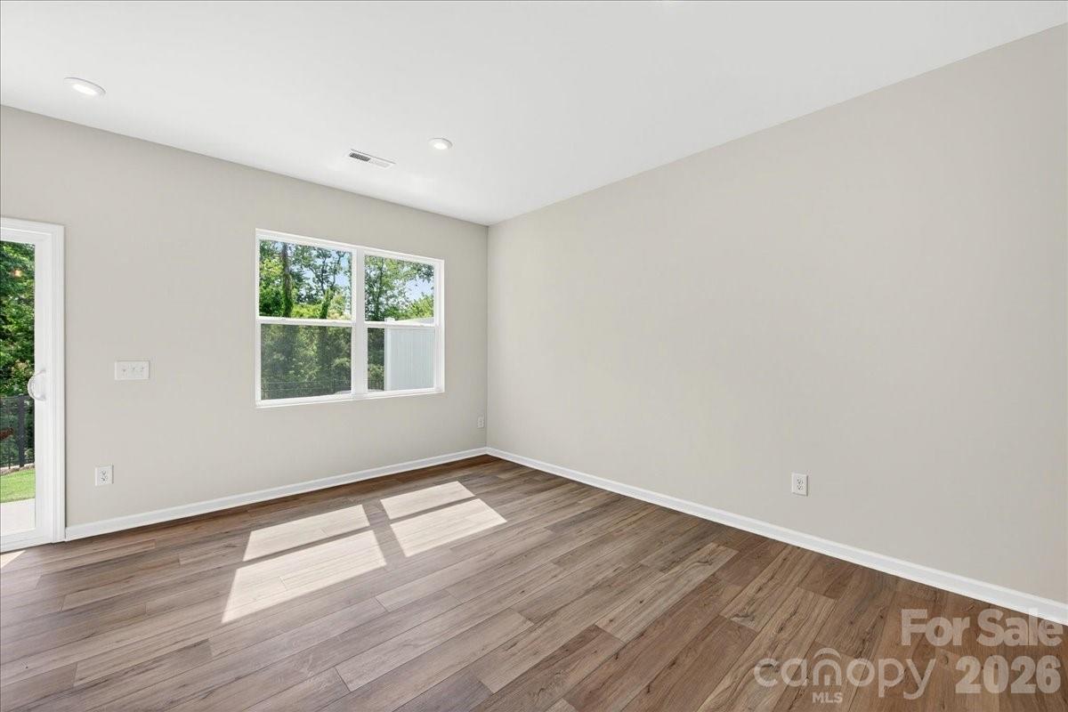 Photo 8 of 6049 Longar Lane, Charlotte, NC
