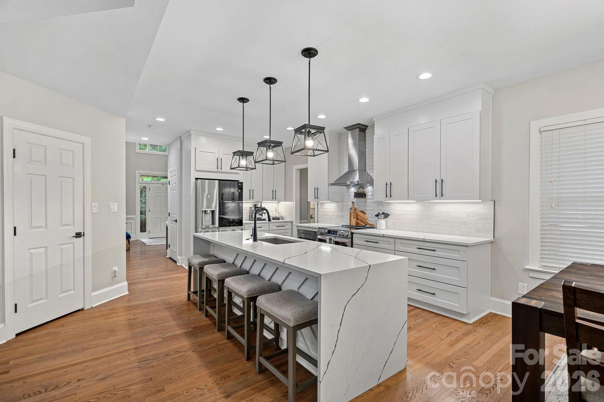 Photo 10 of 5634 Camelot Drive, Charlotte, NC