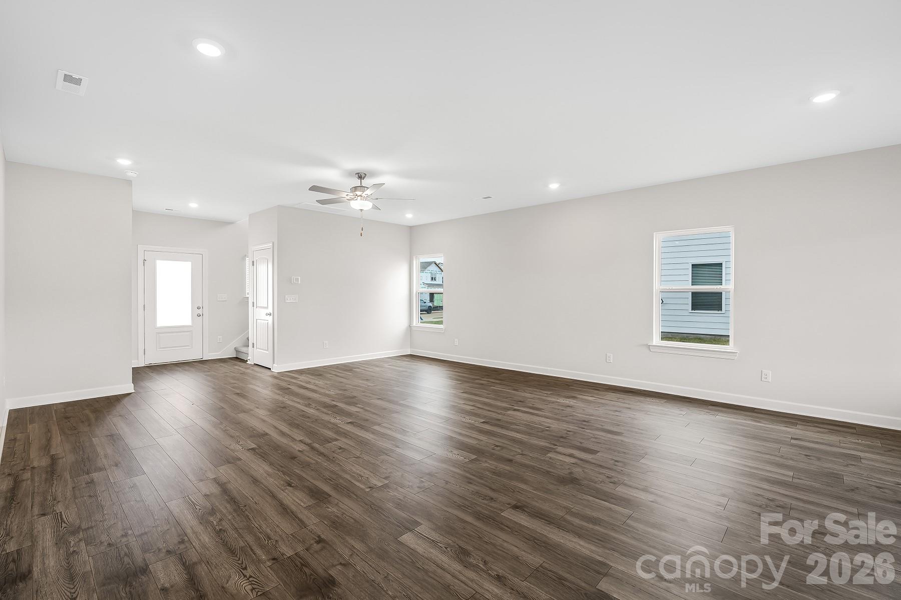 Photo 5 of 6516 Fairford Drive, Charlotte, NC