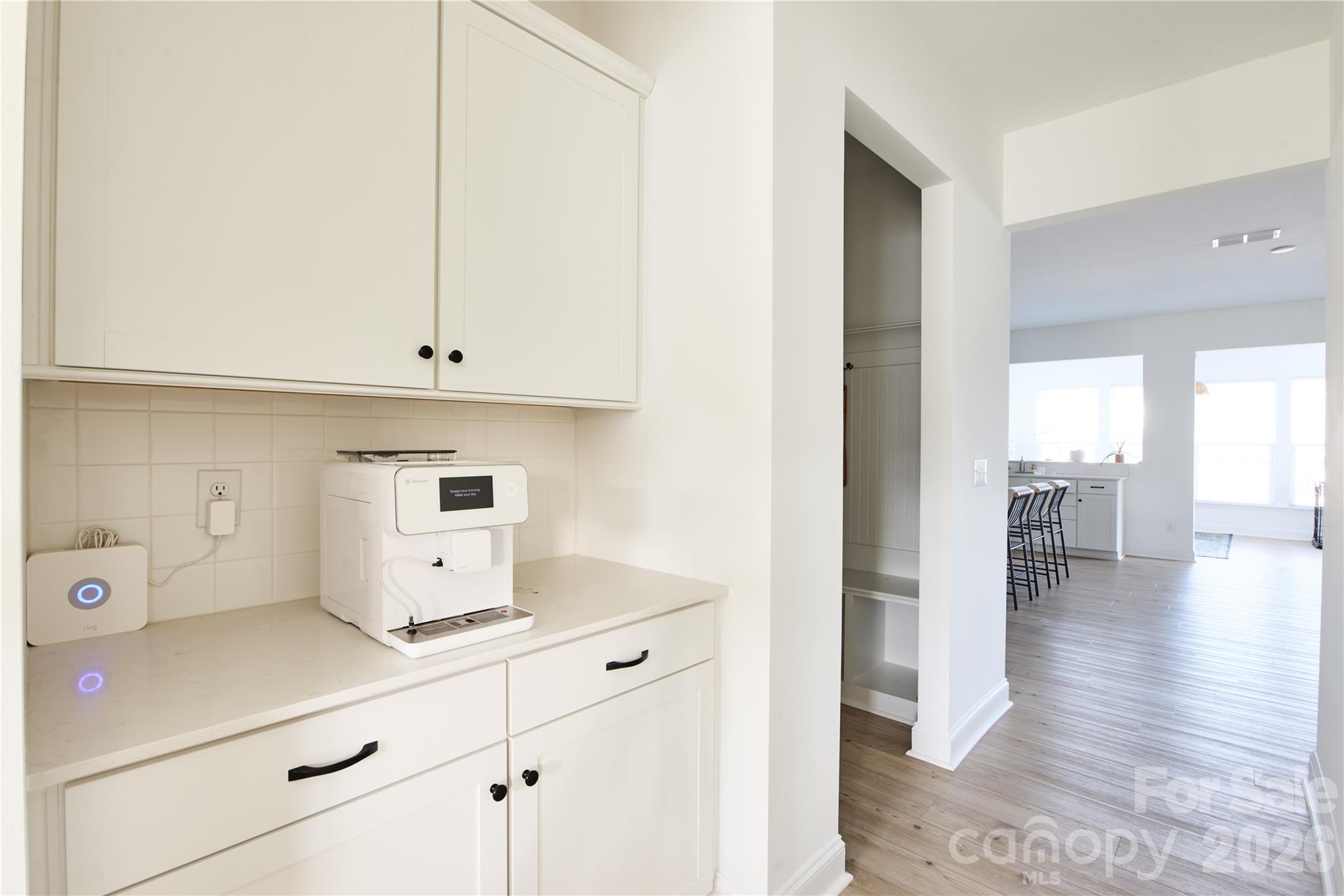 Photo 13 of 14125 Glaswick Drive, Charlotte, NC
