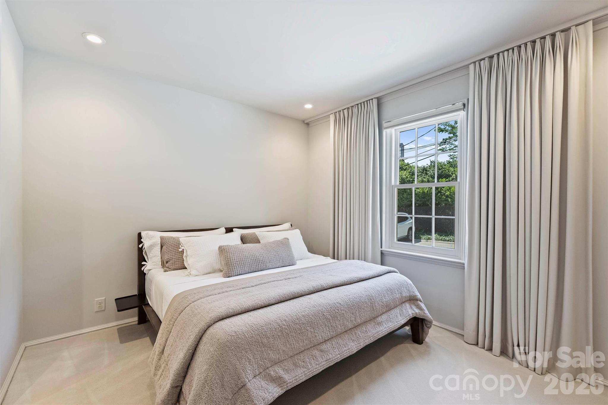 Photo 18 of 930 Ardsley Road2, Charlotte, NC