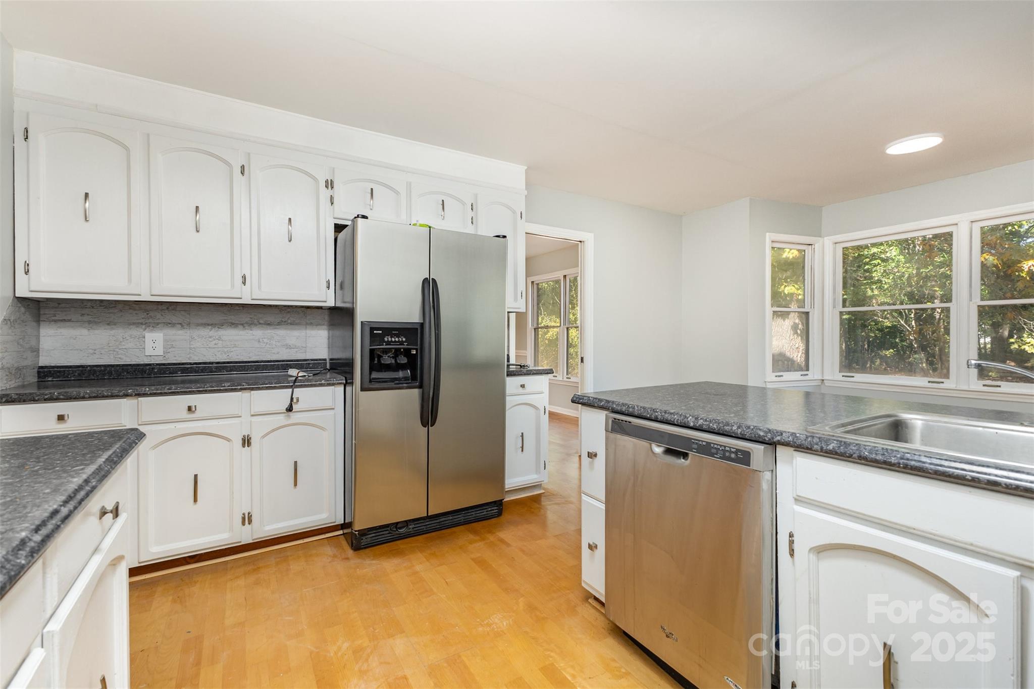 Photo 12 of 4529 Creemore Drive, Charlotte, NC