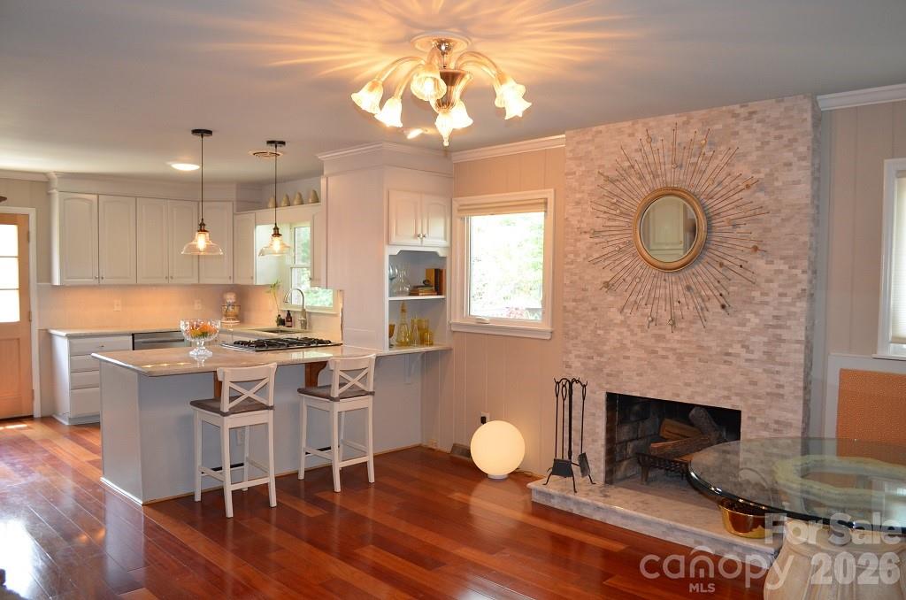 1140 Bevis Drive, Charlotte, NC - photo 4 of 28