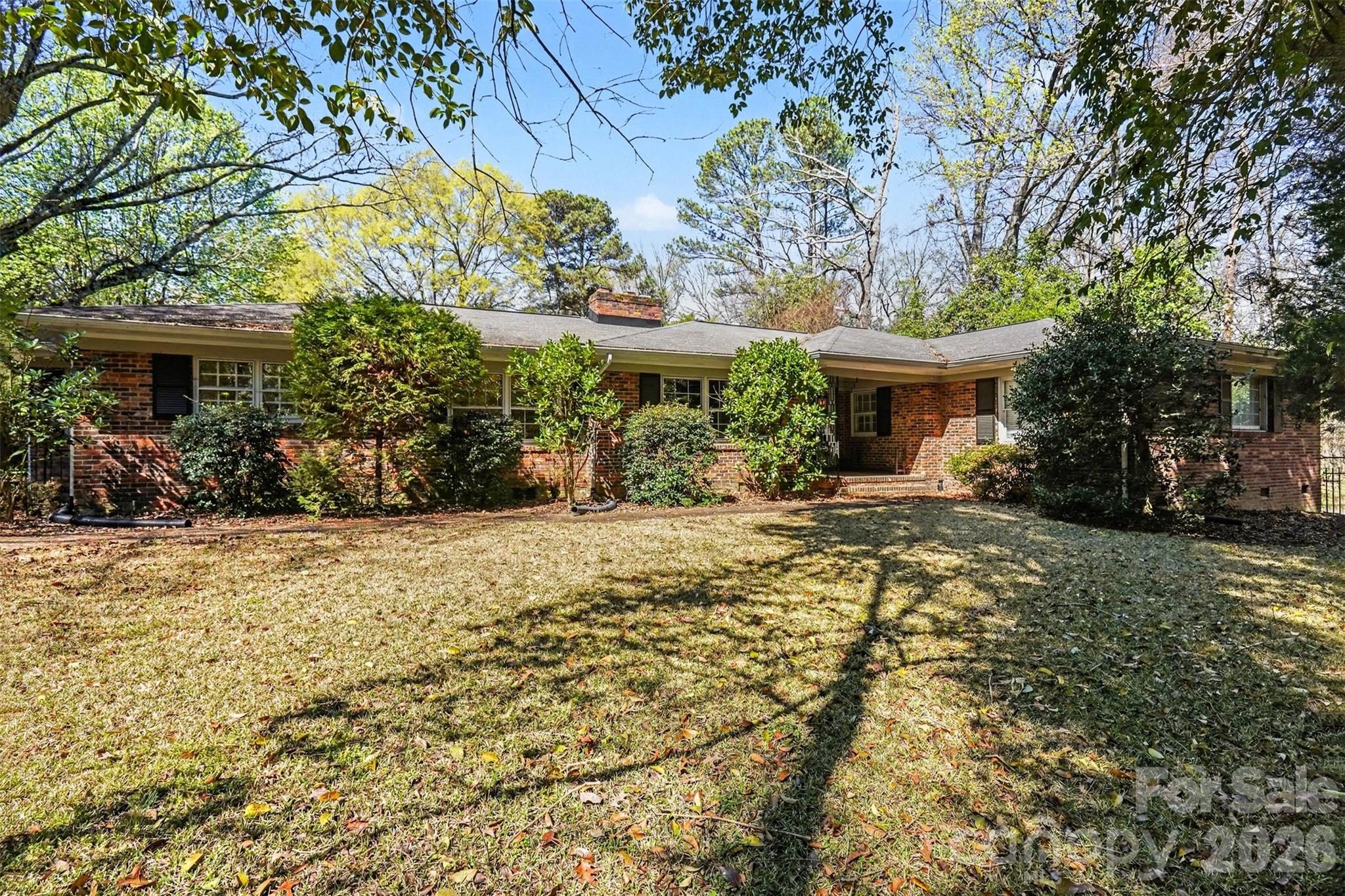 Home for sale at 7600 Park Road, Charlotte, NC — photo 1 of 11