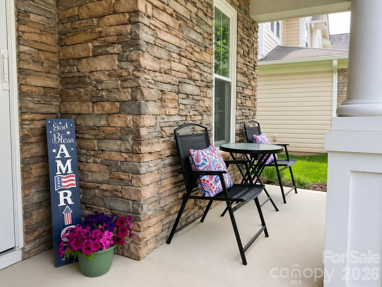 Home for sale at 2717 Markham Woods Court, Charlotte, NC — photo 7 of 35