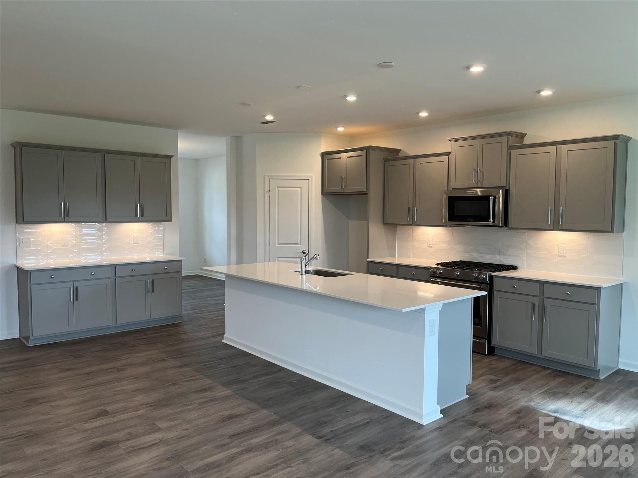 Photo 3 of 12113 Bradshaw Court, Charlotte, NC