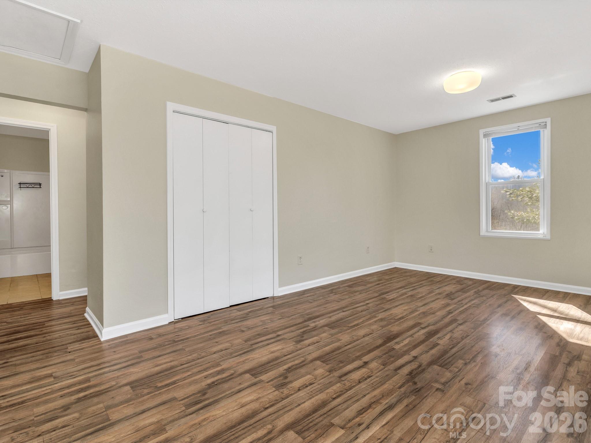 114 Elden Street, Hendersonville, NC - photo 10 of 28