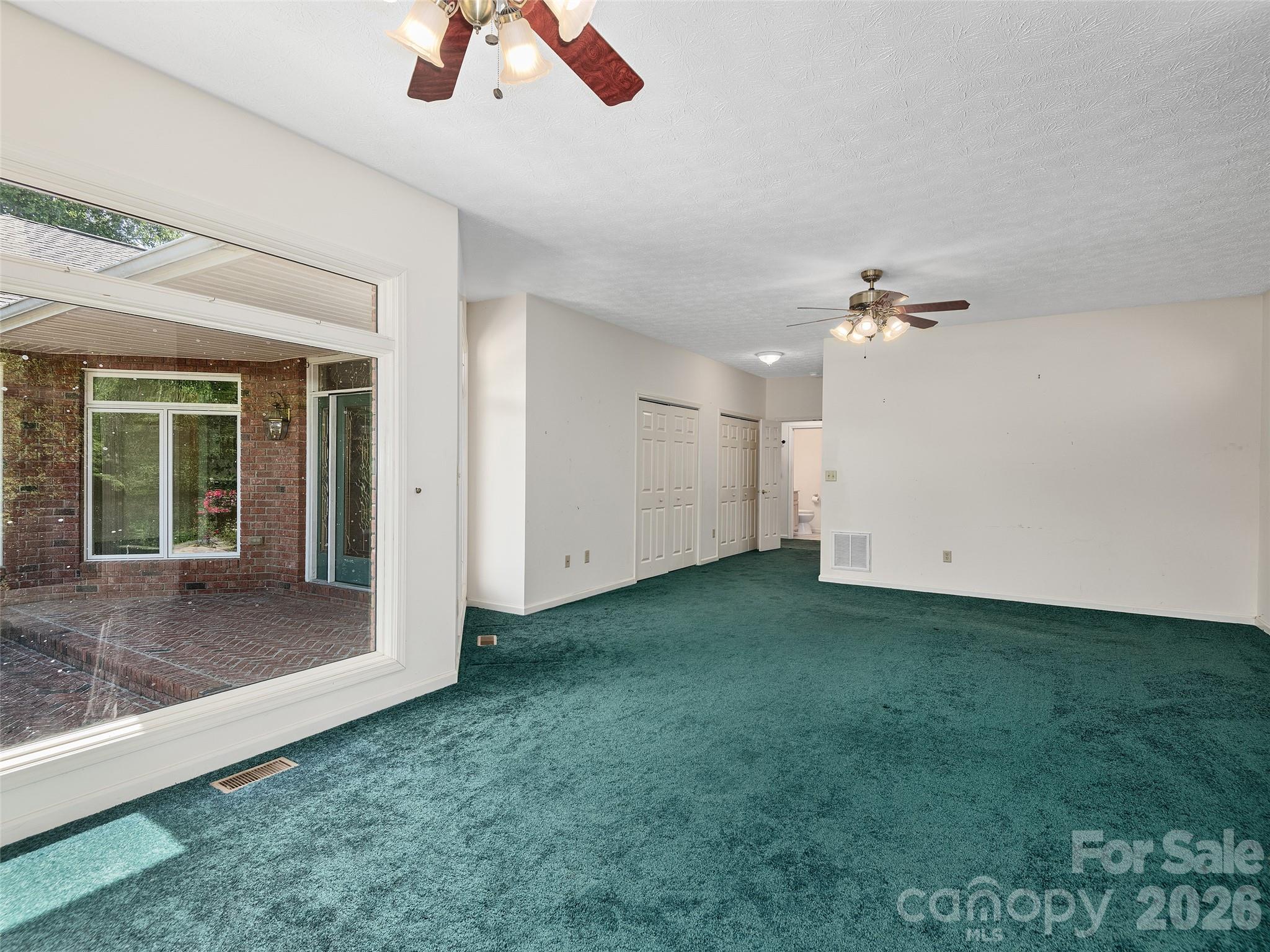 39 Beaumont Drive, Hendersonville, NC - photo 12 of 36