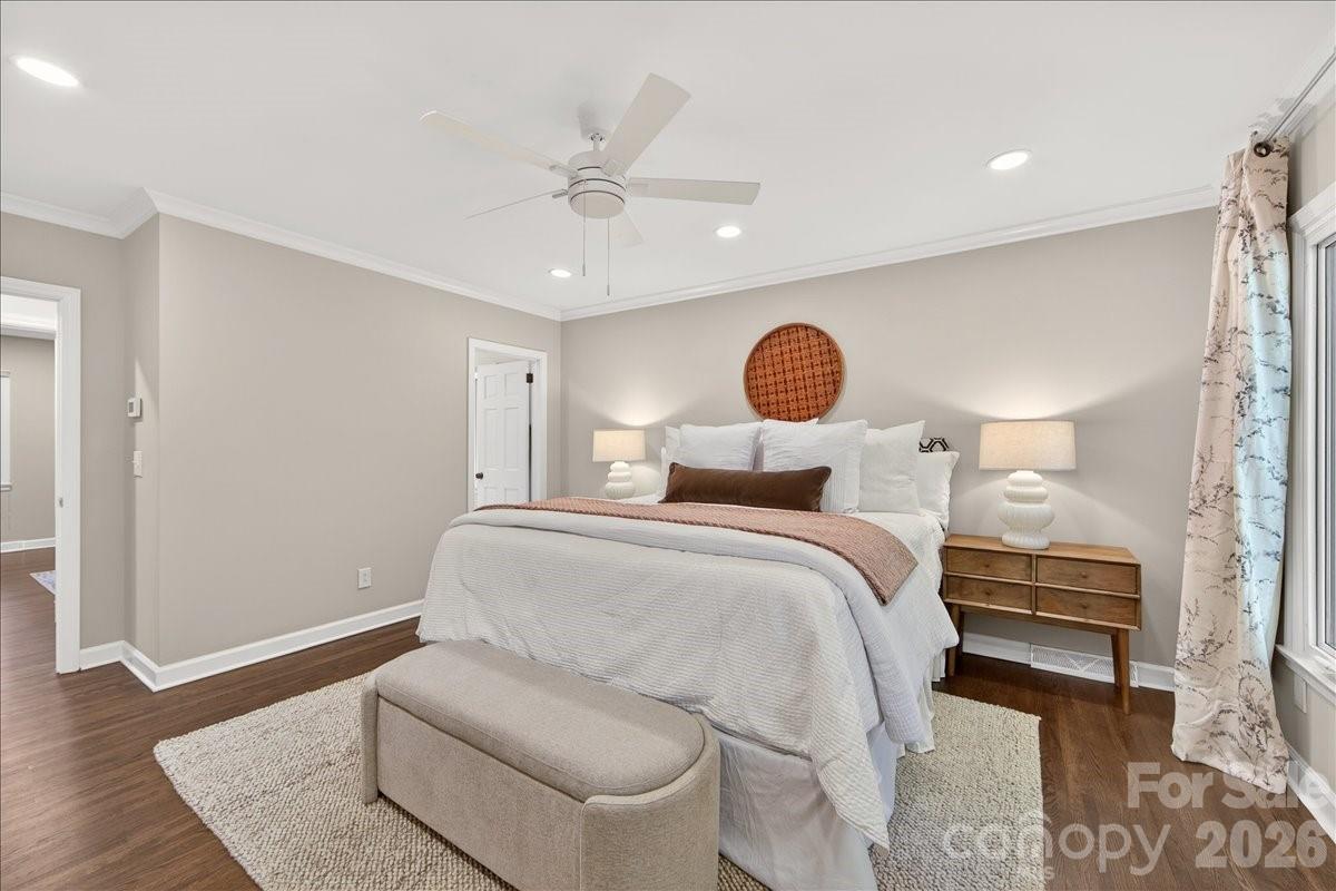 Photo 28 of 1128 Court Drive, Charlotte, NC