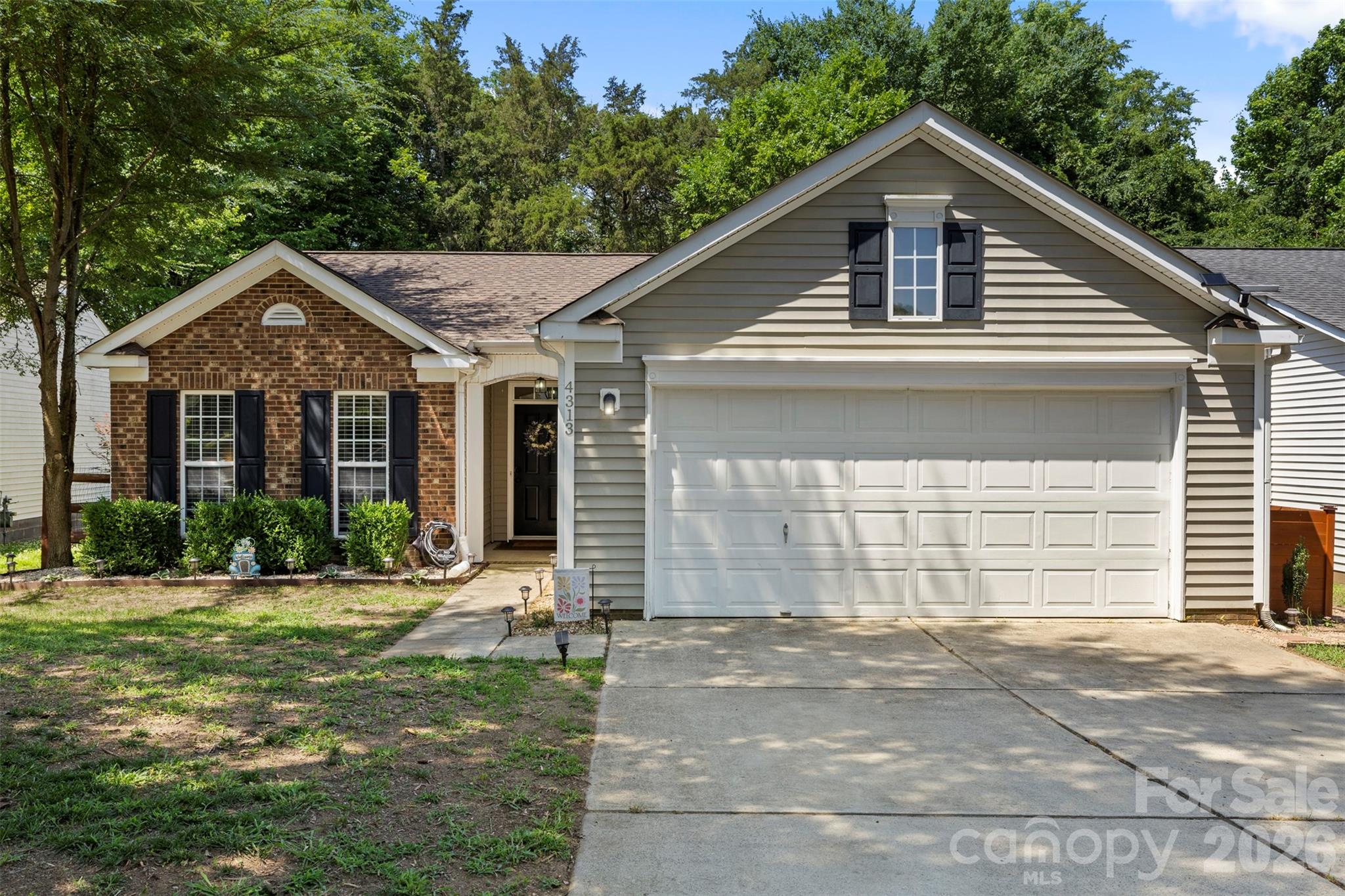 Photo 2 of 4313 Bubbling Brook Court, Charlotte, NC