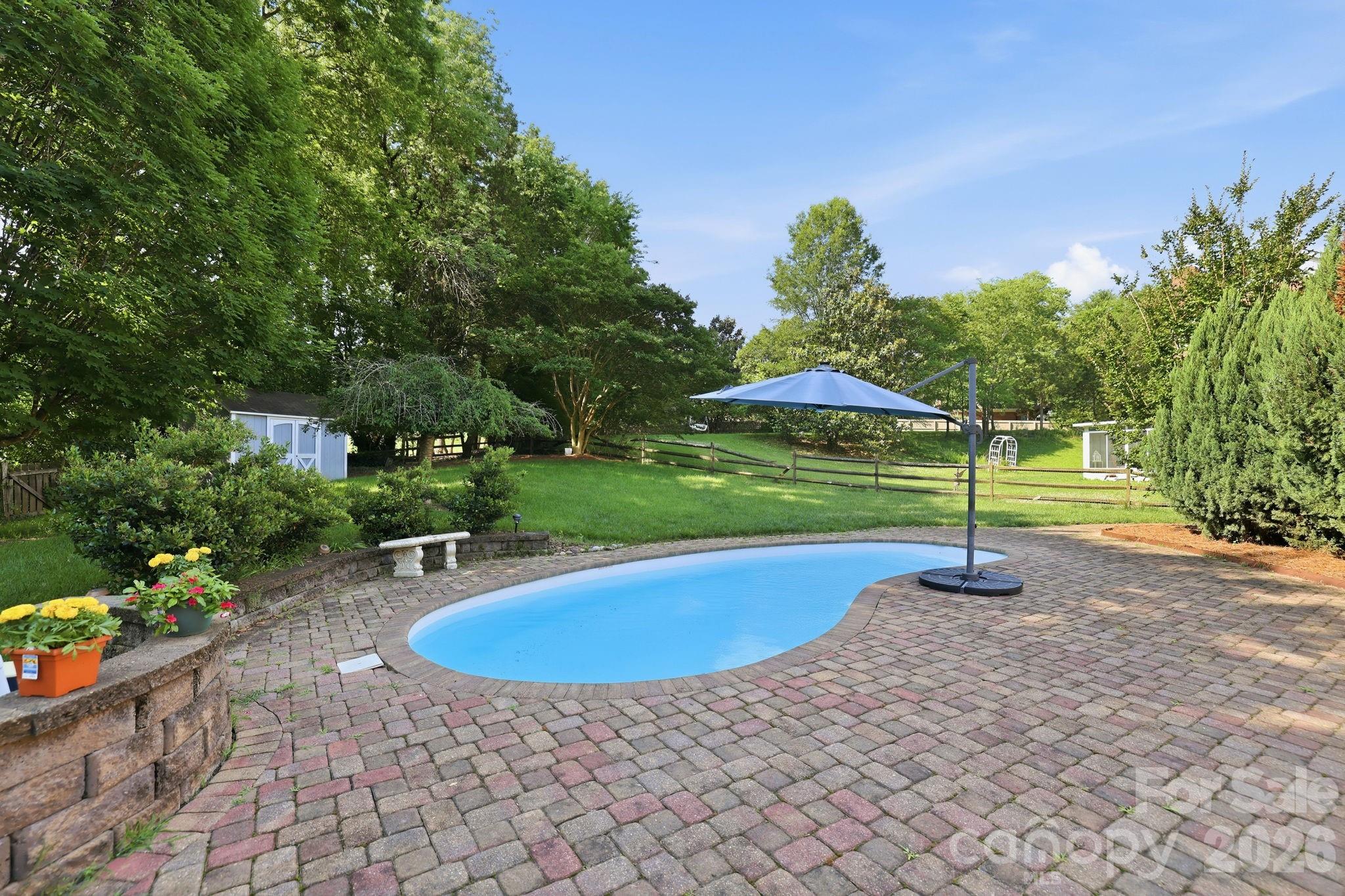 Photo 35 of 4612 Deanscroft Drive, Charlotte, NC