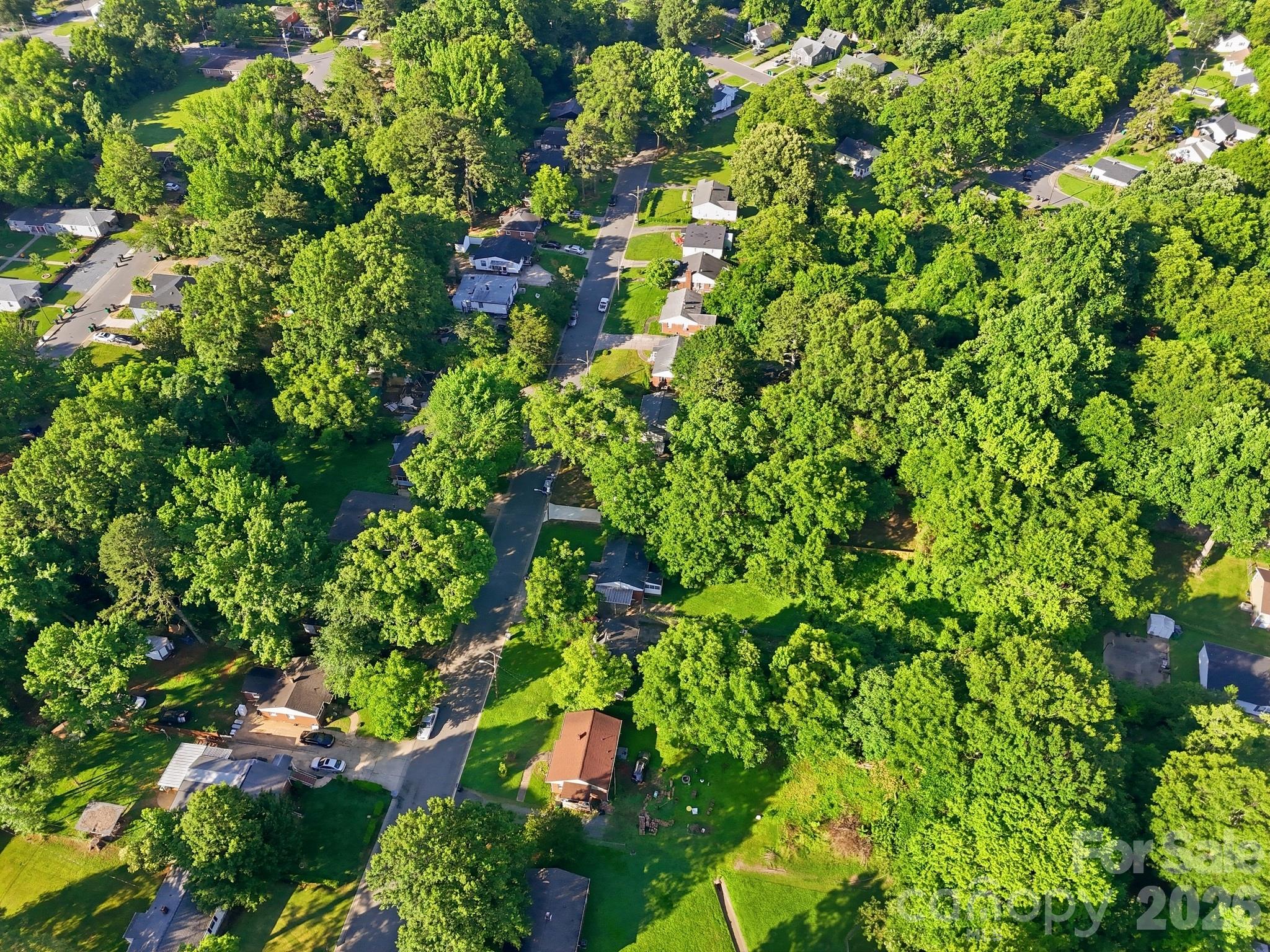 Home for sale at 2505 Druid Hills Way, Charlotte, NC — photo 4 of 36