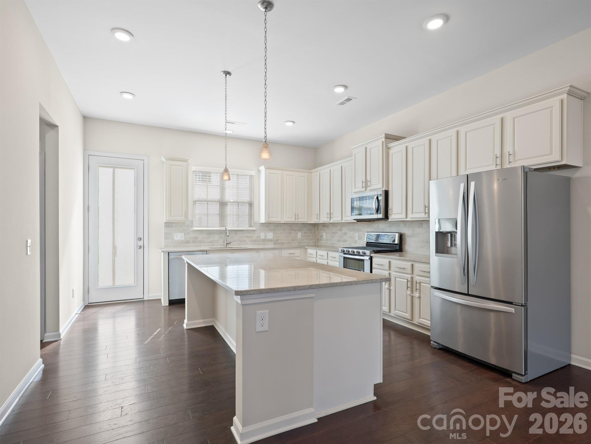 Home for sale at 1112 Doveridge Street, Charlotte, NC — photo 1 of 45
