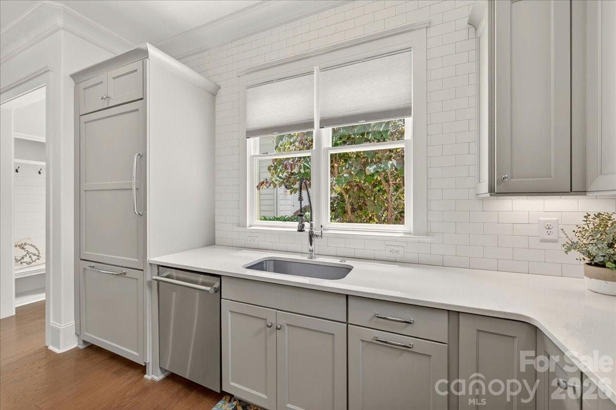 Photo 18 of 748 Ellsworth Road, Charlotte, NC