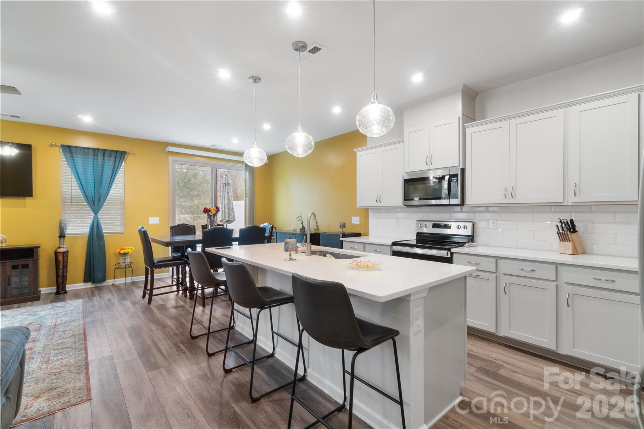 Photo 10 of 8032 Overmeadow Lane, Charlotte, NC