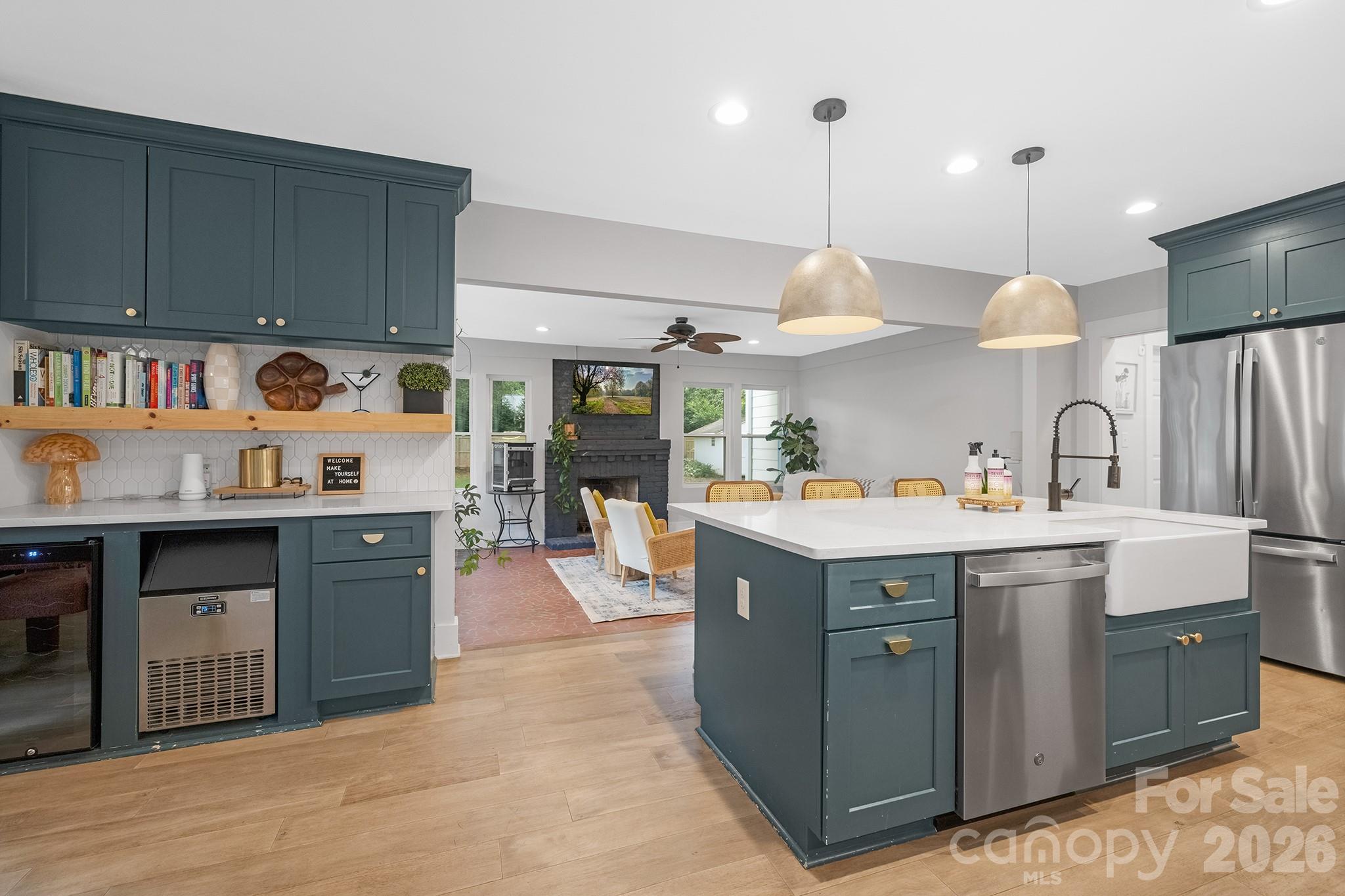 Photo 11 of 6213 Sharon Road, Charlotte, NC