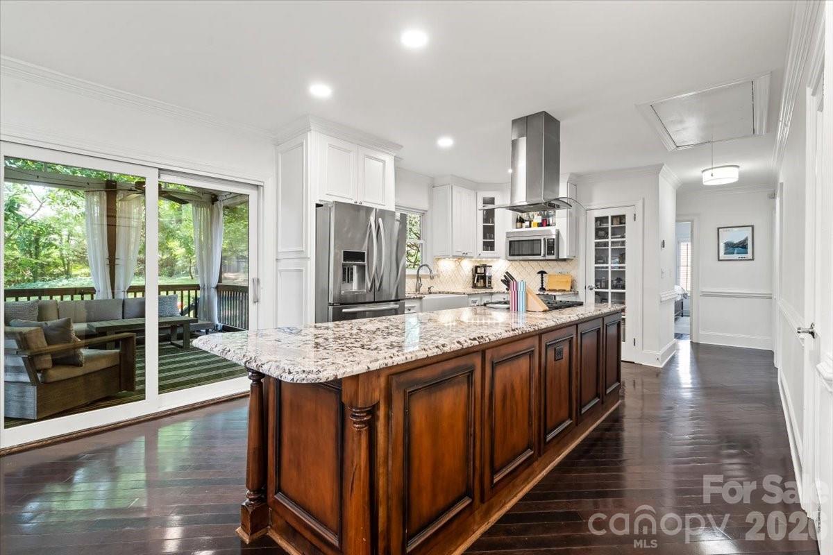 Photo 15 of 3000 Forest Park Drive, Charlotte, NC
