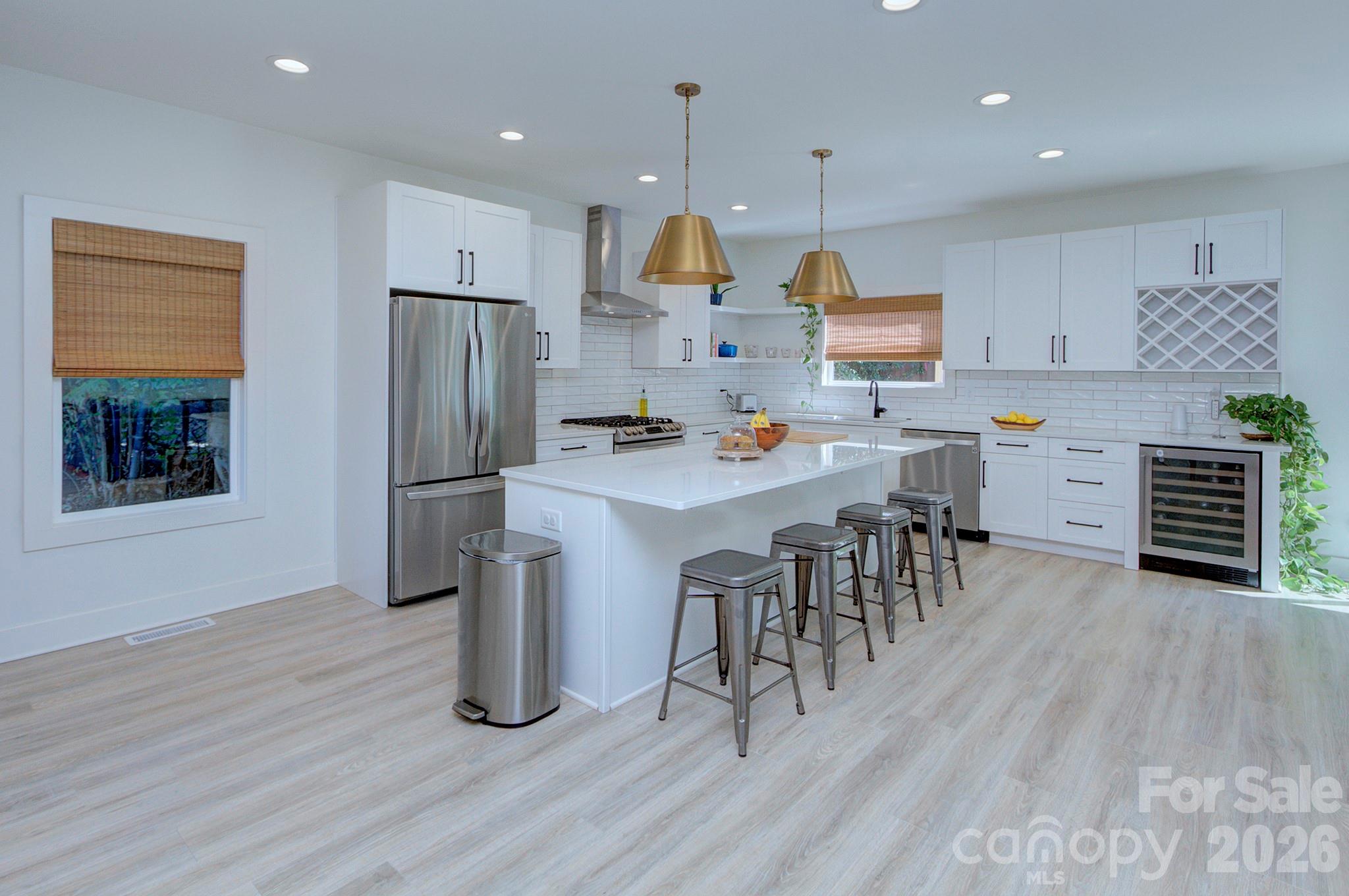 526 Seldon Drive, Charlotte, NC - photo 5 of 41