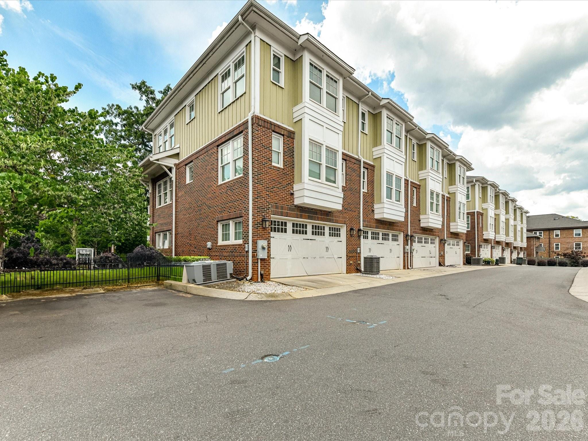 Photo 26 of 131 Grandin Road, Charlotte, NC