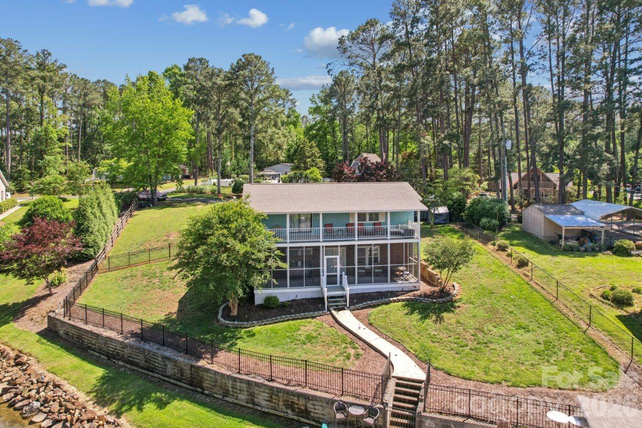 49571 Blackberry Road, Norwood, NC