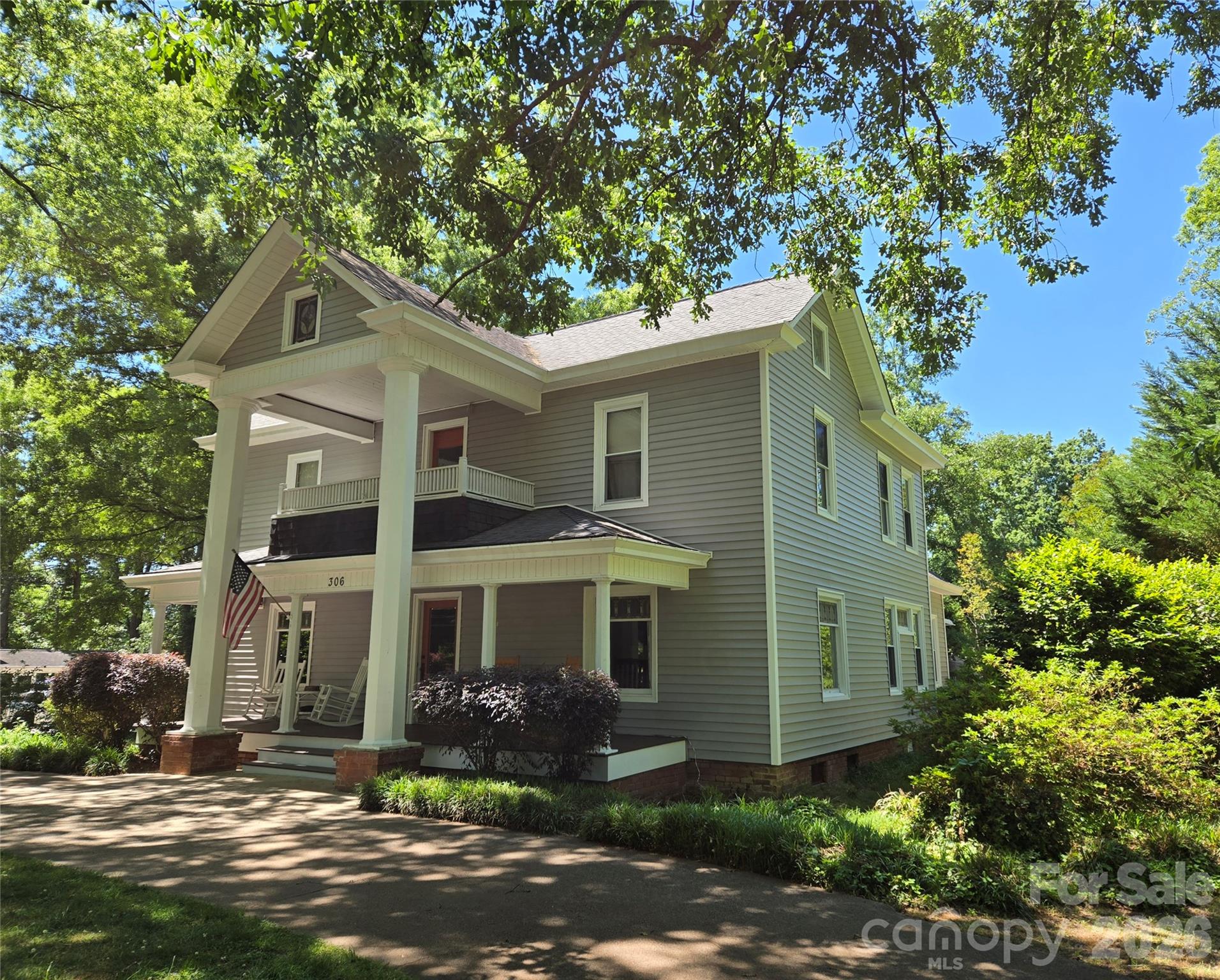 306 W Old Post Road, Cherryville, NC - photo 1 of 43