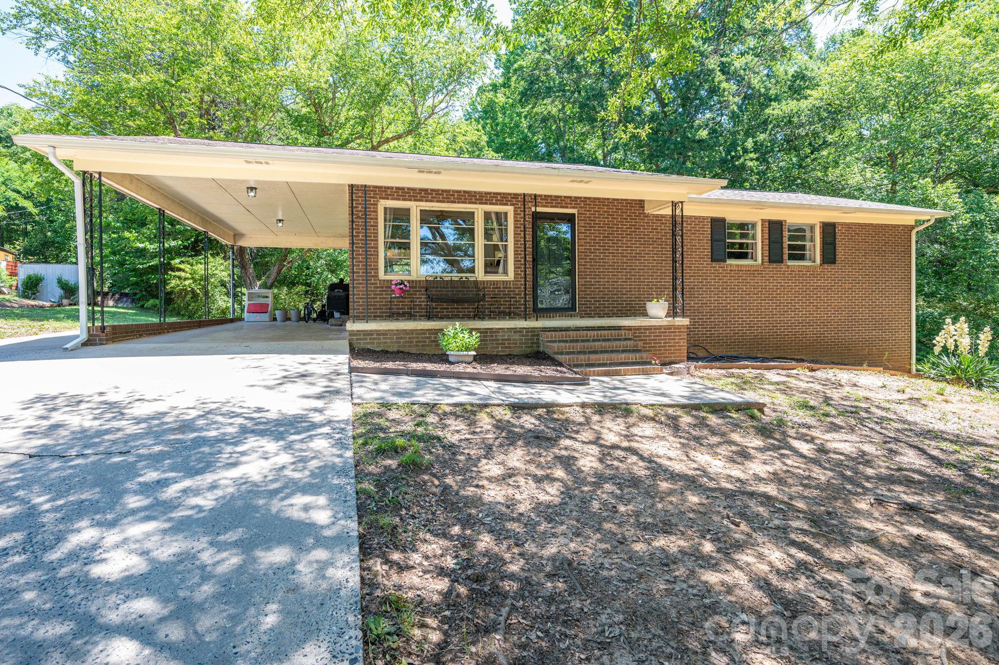 636 Poplar Drive, Shelby, NC