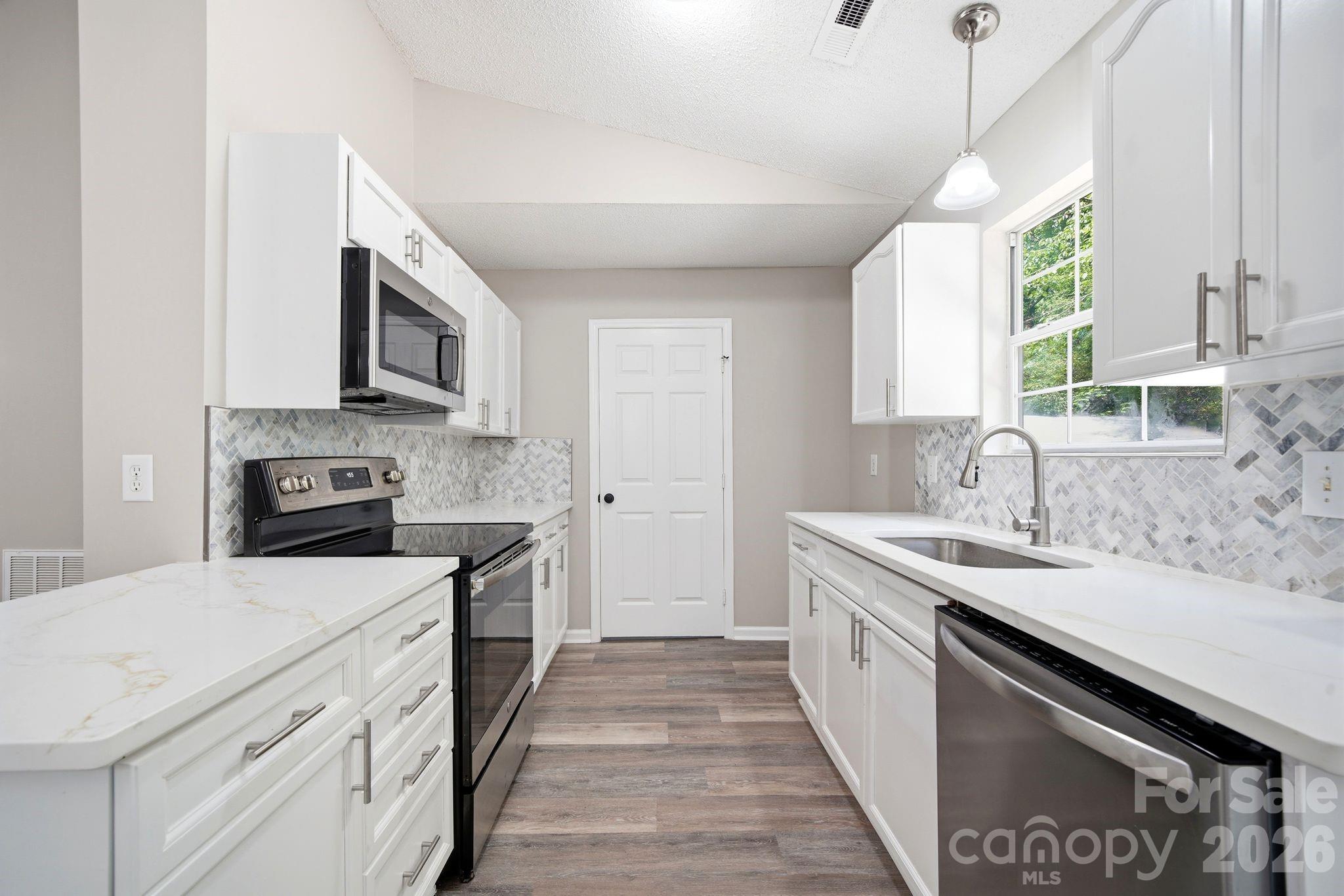 Photo 11 of 6324 Grove Park Boulevard, Charlotte, NC