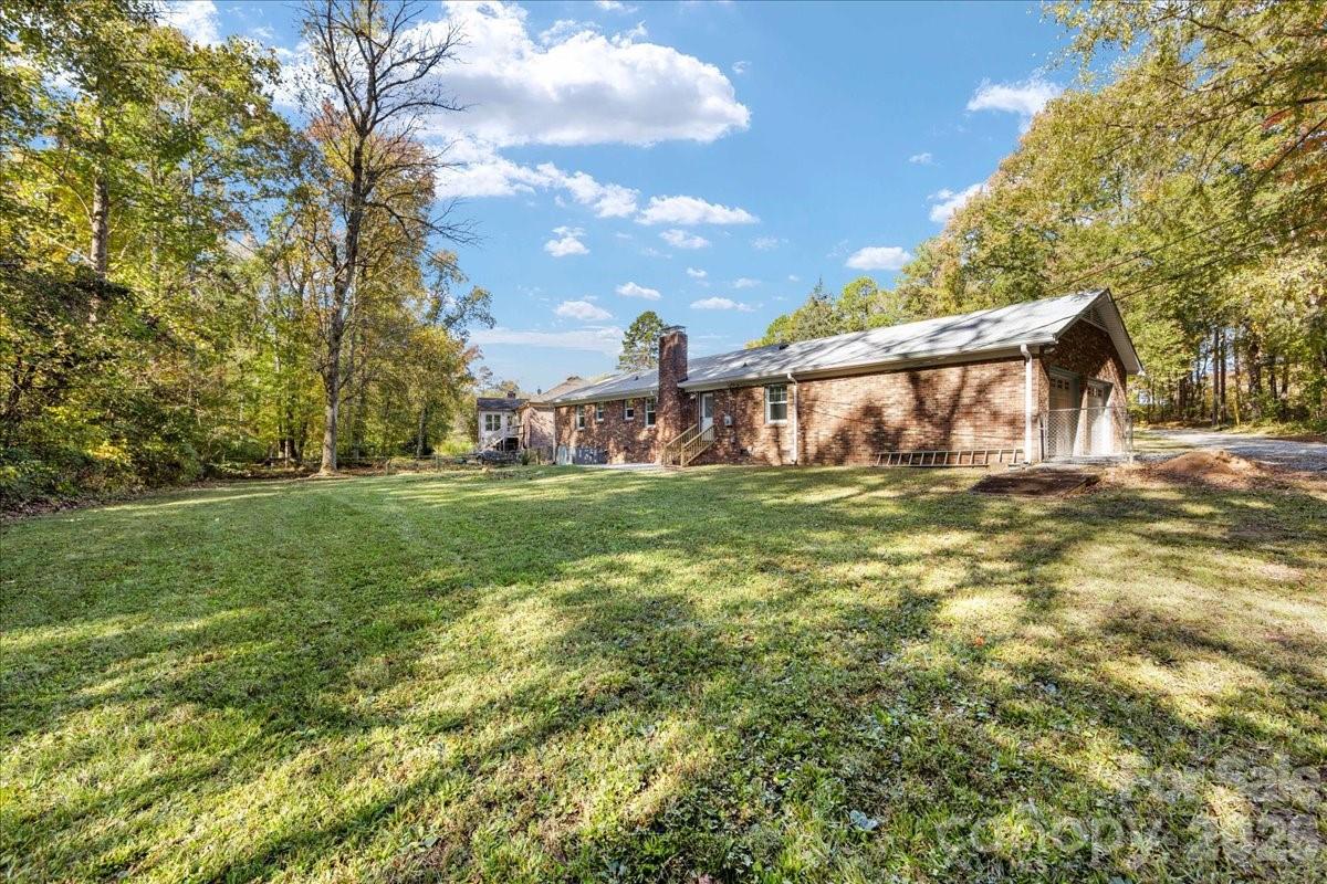 Photo 23 of 1840 Stoneyridge Drive, Charlotte, NC