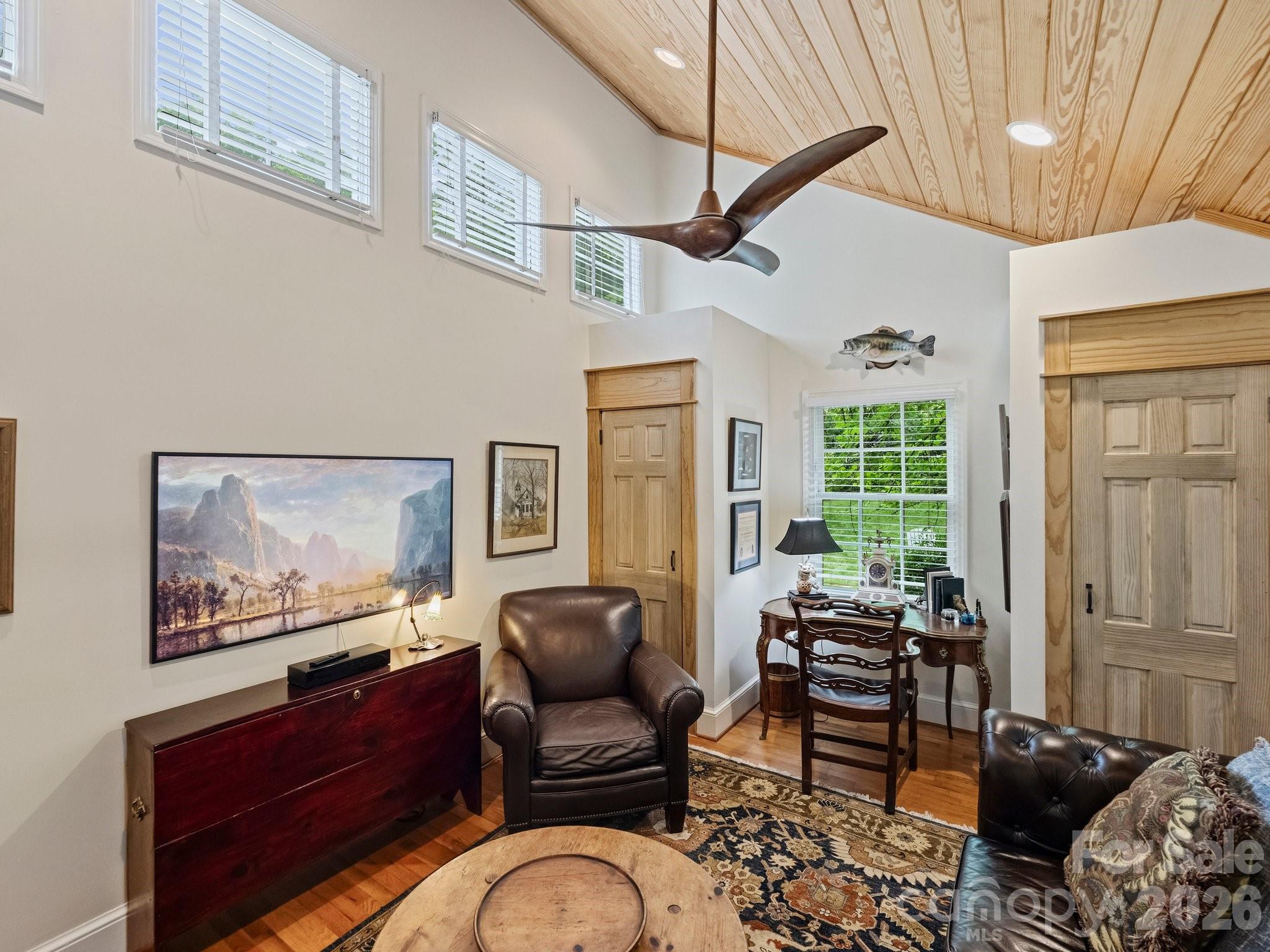 Photo 23 of 2126 Cumberland Avenue, Charlotte, NC