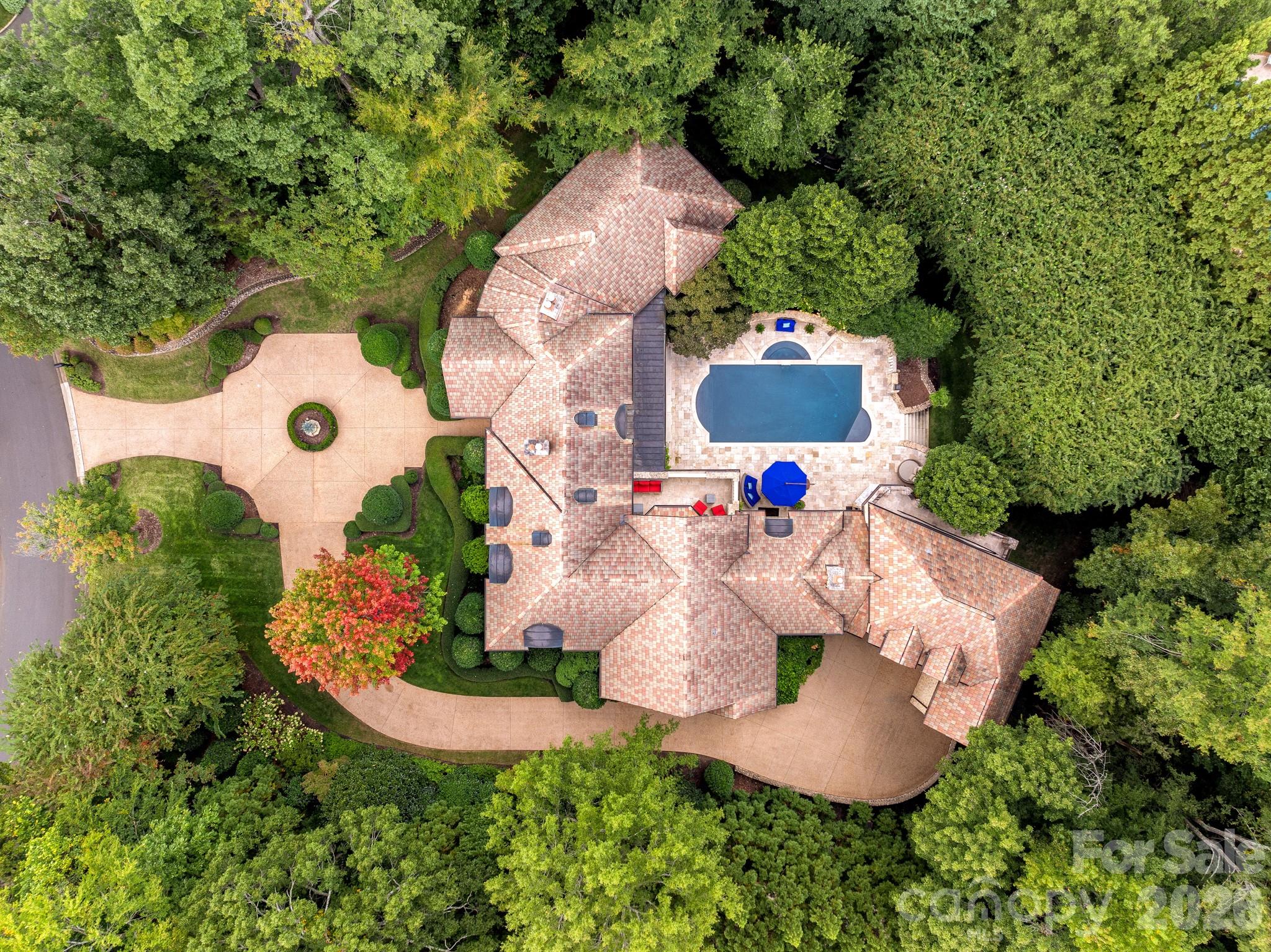 4231 Fox Brook Lane, Charlotte, NC